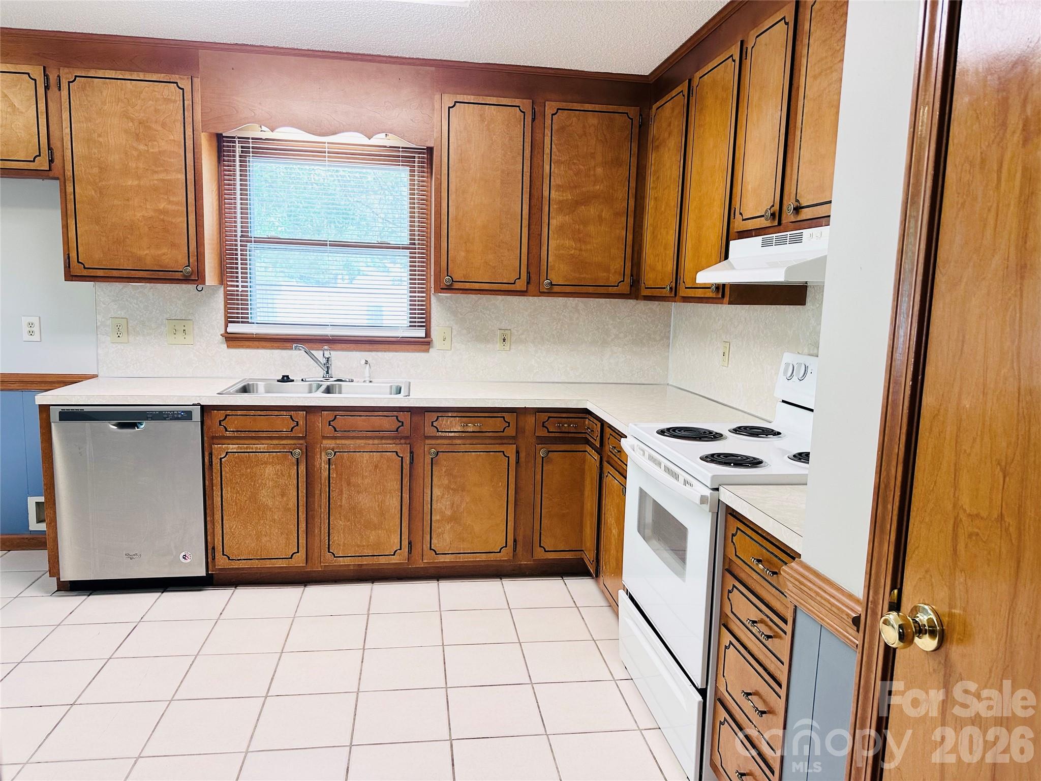 401 Blackwelder Street, China Grove, NC - photo 4 of 15