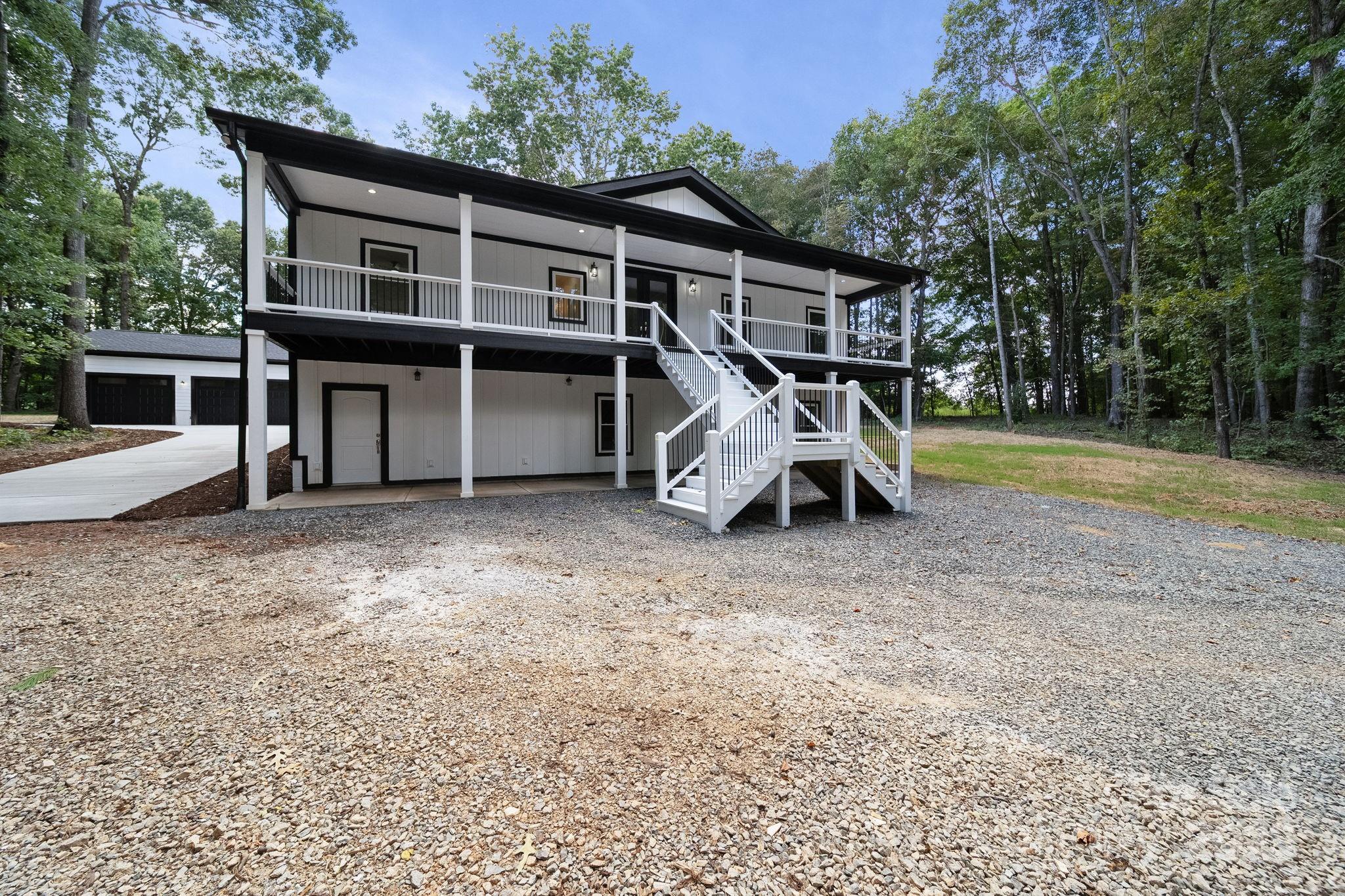 Photo 2 of 4460 R L Lane, Midland, NC