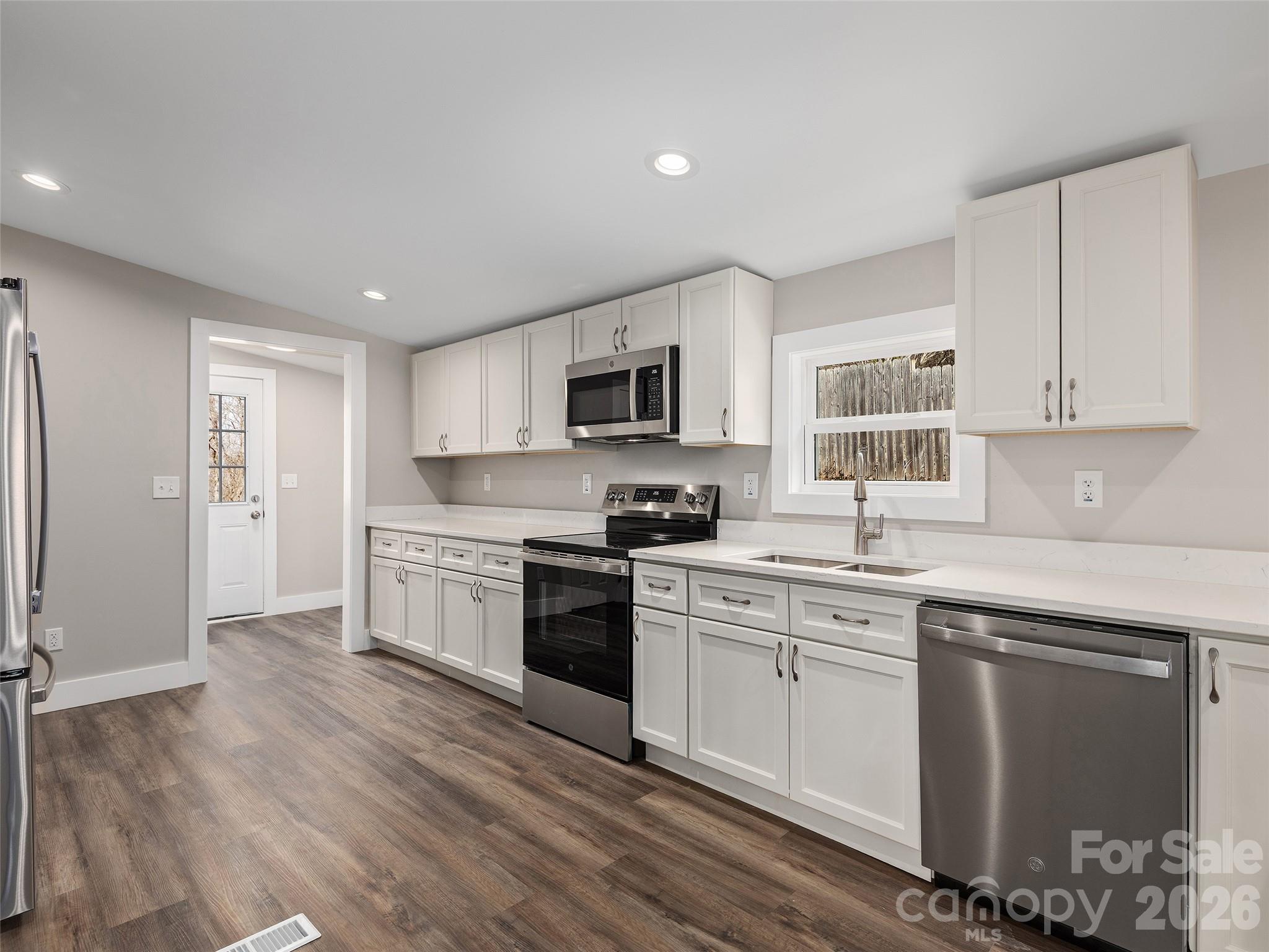 22 Honey Locust Lane, Candler, NC - photo 11 of 22