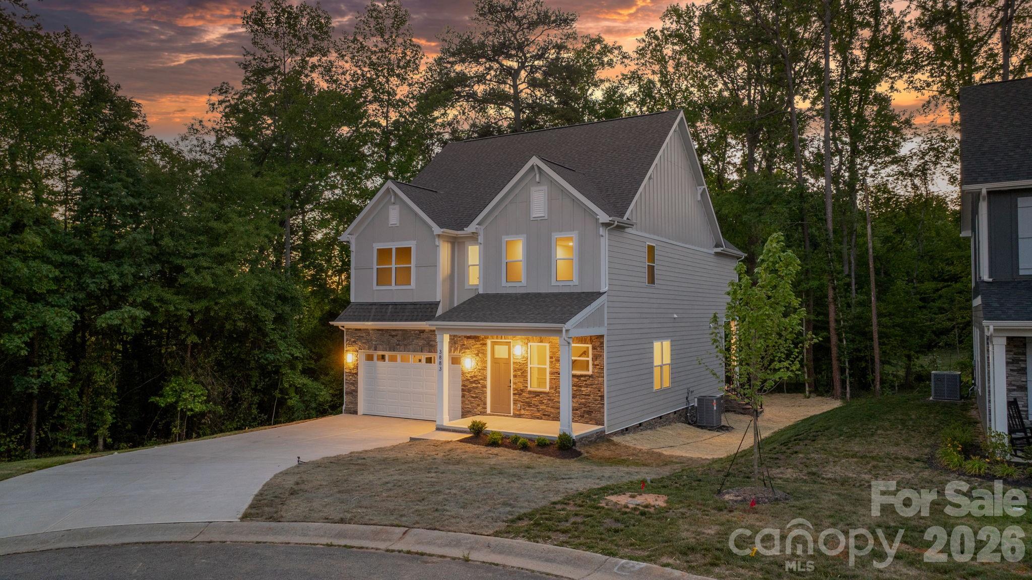 3883 12th Street NE, Hickory, NC