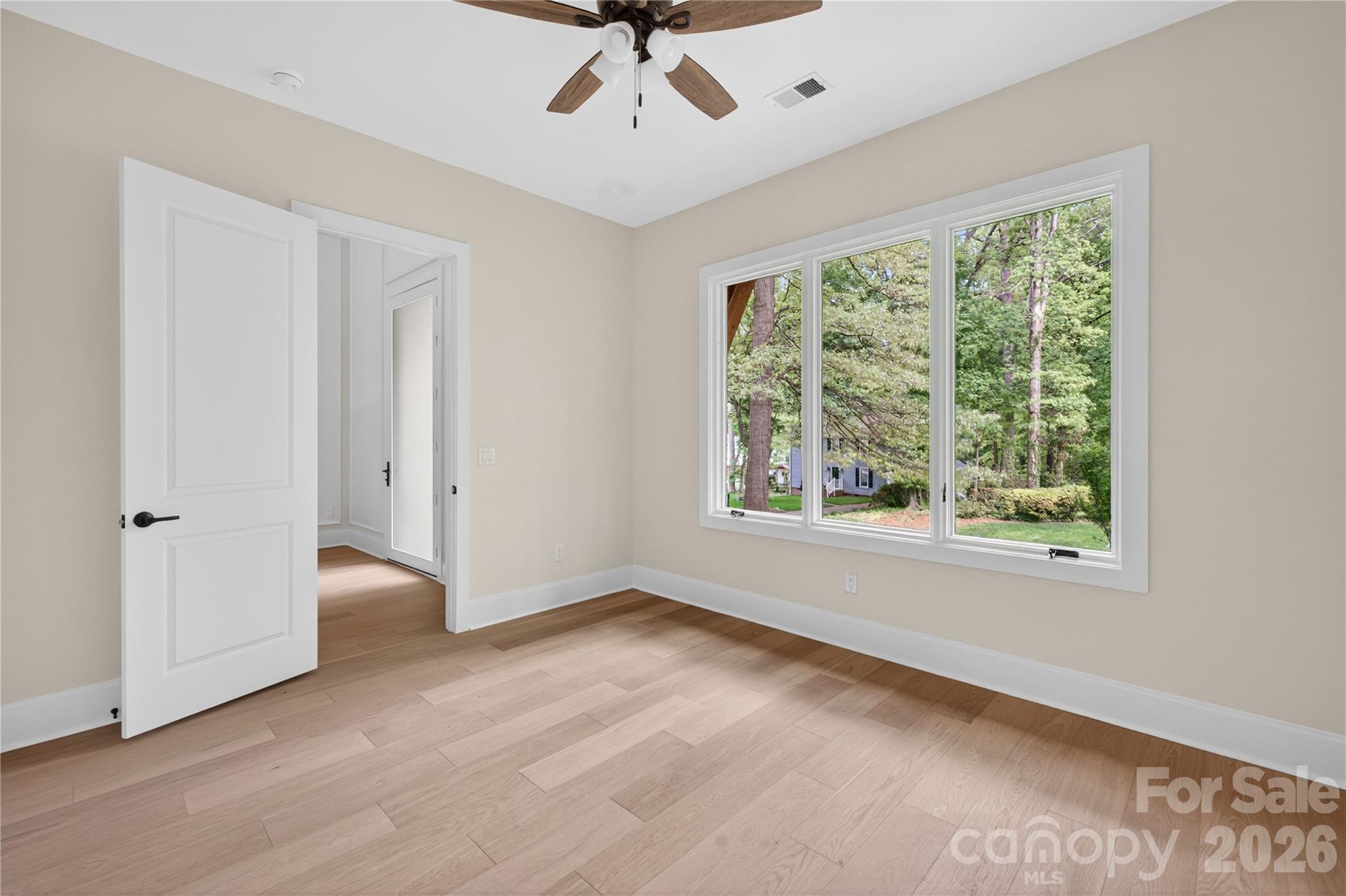 Photo 26 of 1600 E Barden Road, Charlotte, NC