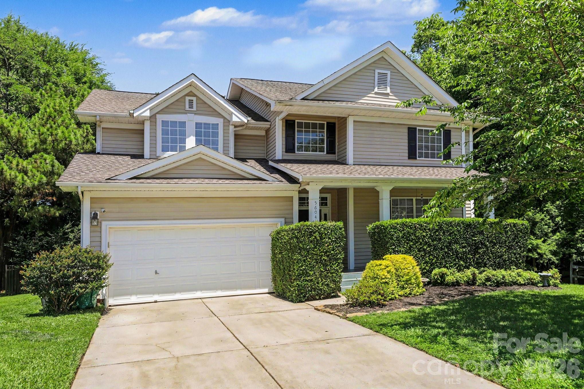 Photo 2 of 5604 Edgeweir Court, Charlotte, NC