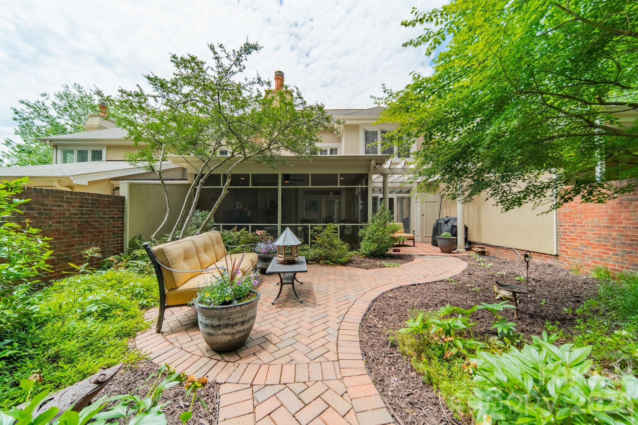Photo 17 of 6507 Gaywind Drive, Charlotte, NC