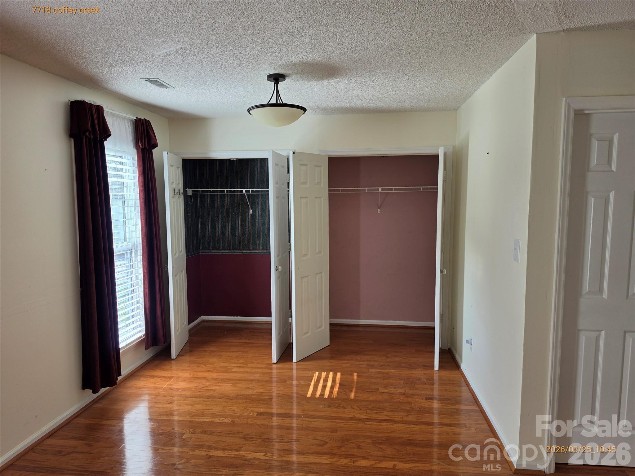 Photo 4 of 7718 Coffey Creek Drive, Charlotte, NC