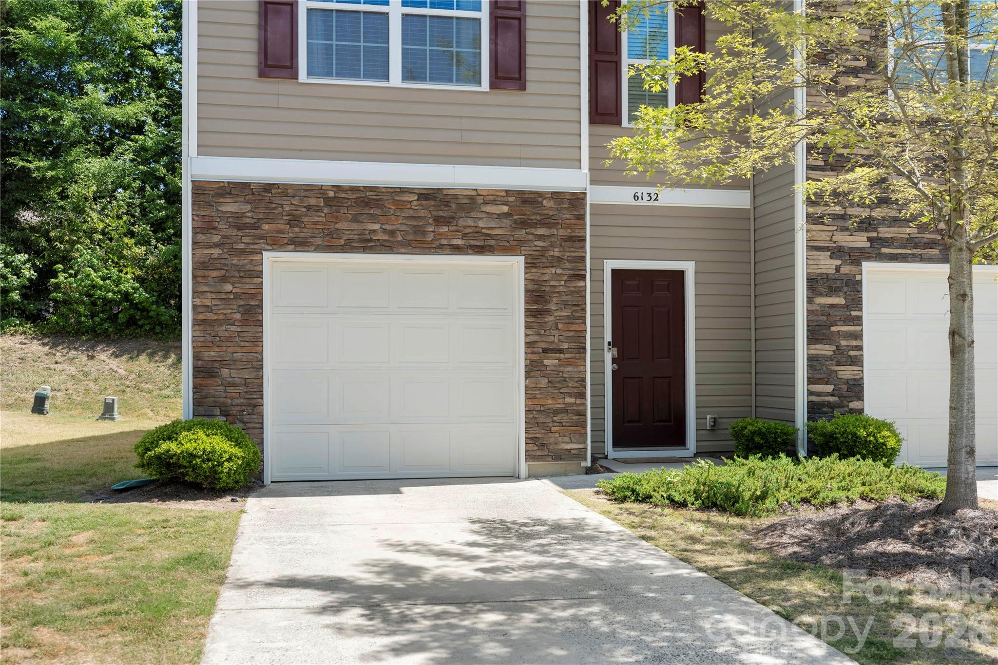 Photo 2 of 6132 Guildford Hill Lane5D, Charlotte, NC