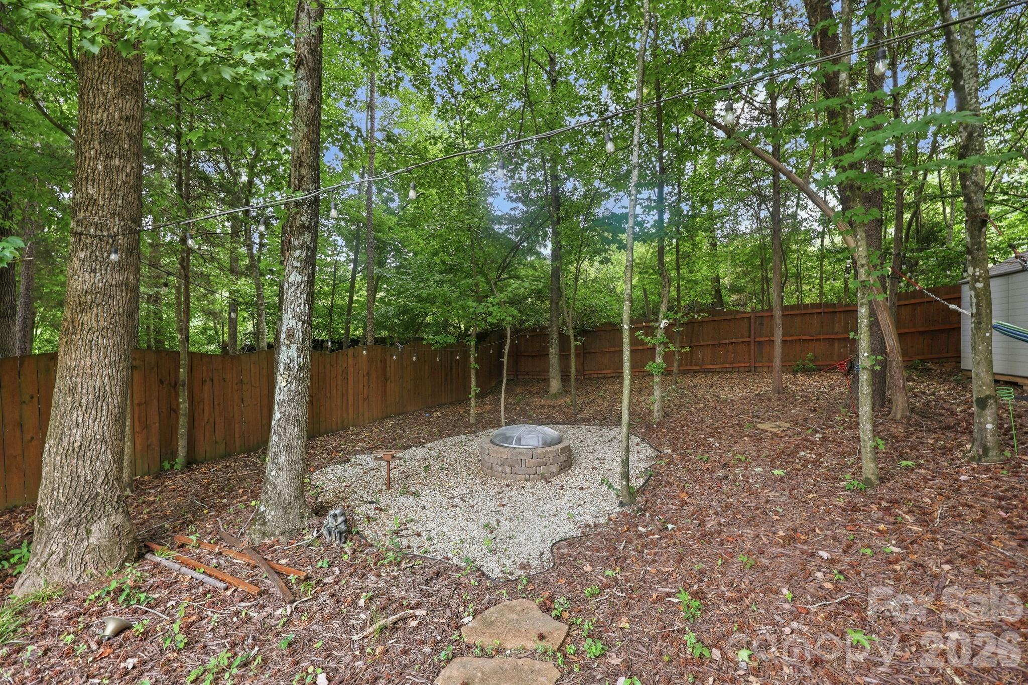 Photo 9 of 6207 Blue Ash Lane, Charlotte, NC