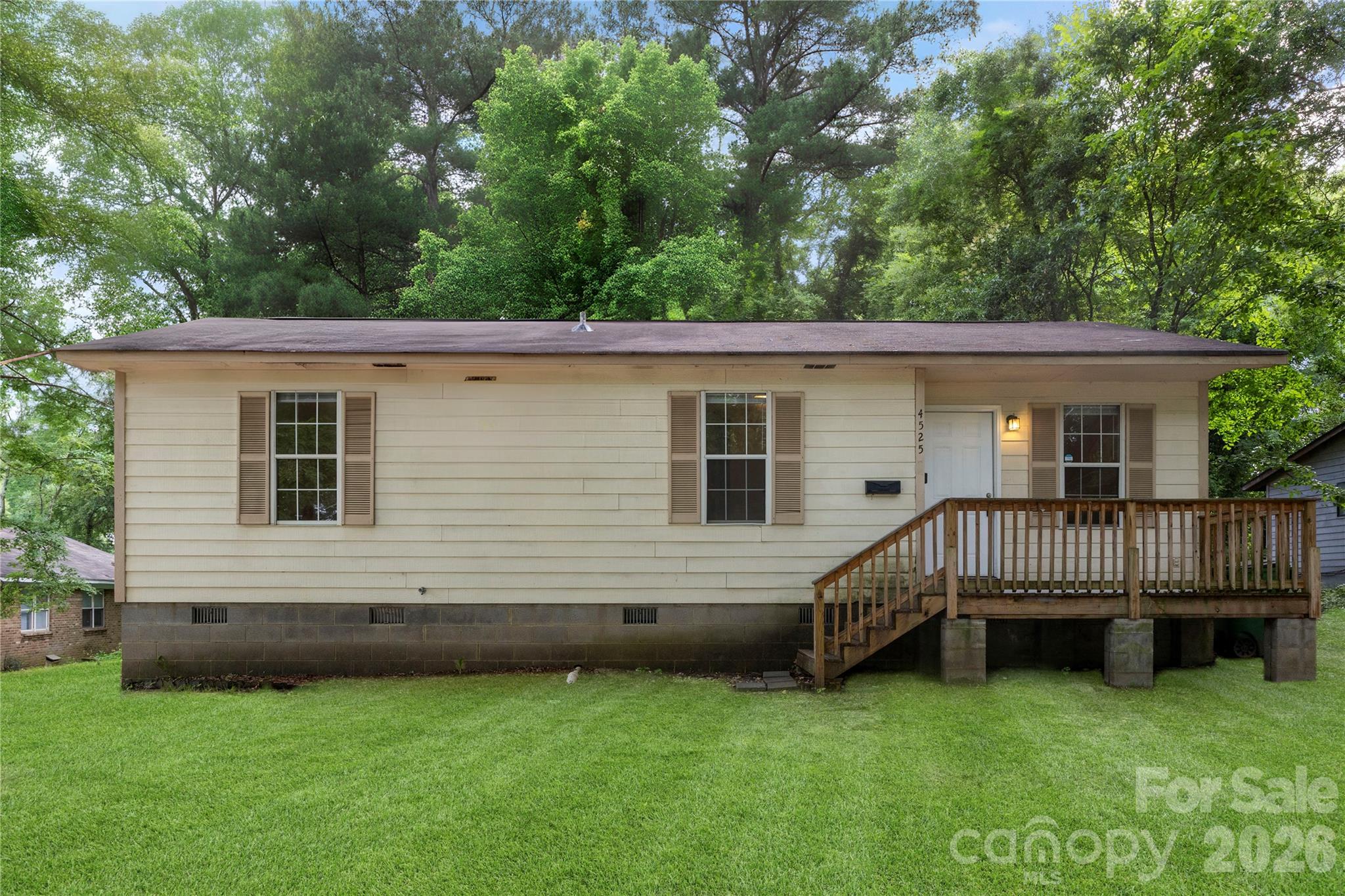 Home for sale at 4525 Rolling Hill Drive, Charlotte, NC — photo 1 of 27
