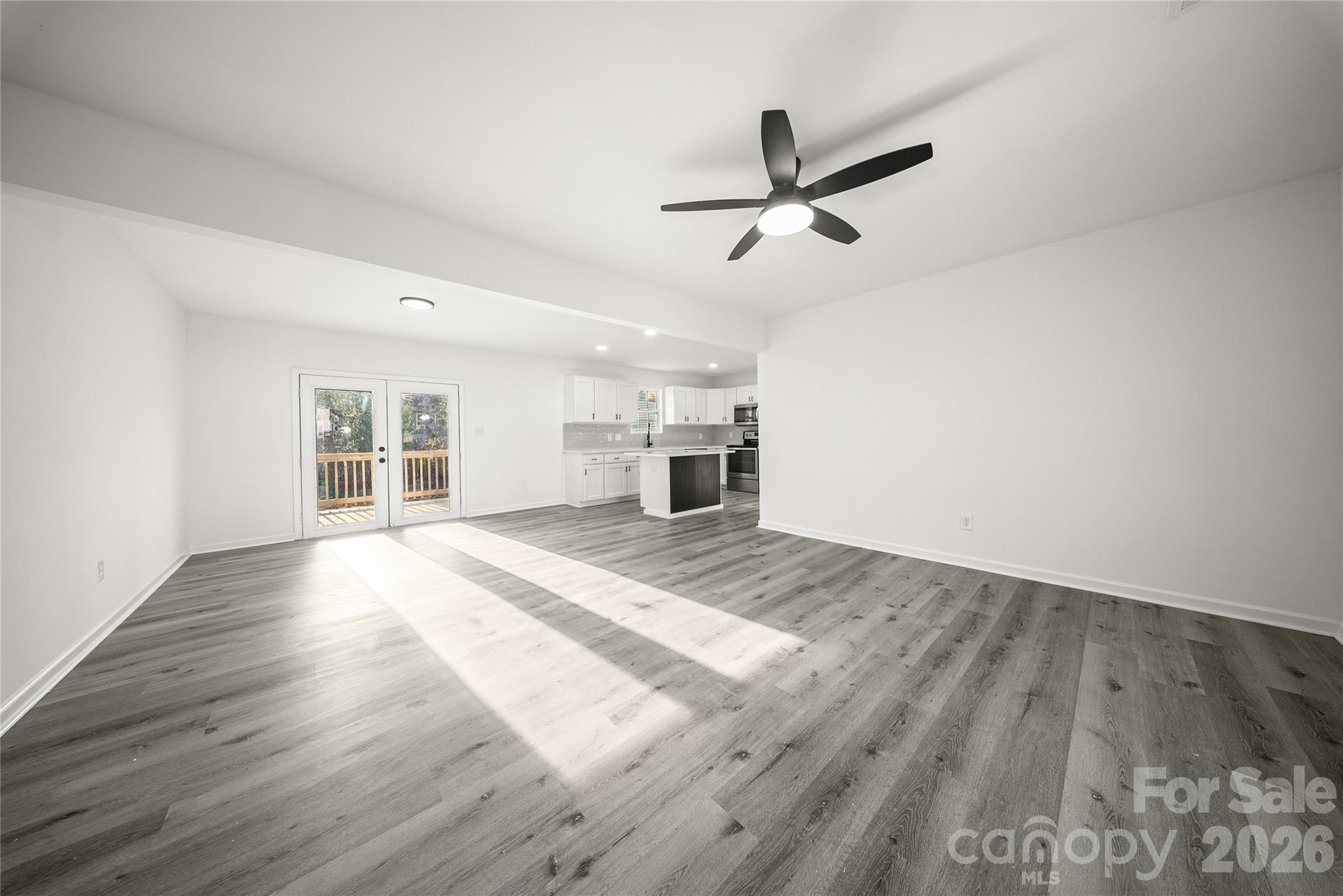 Photo 6 of 10107 Clairemore Place, Charlotte, NC
