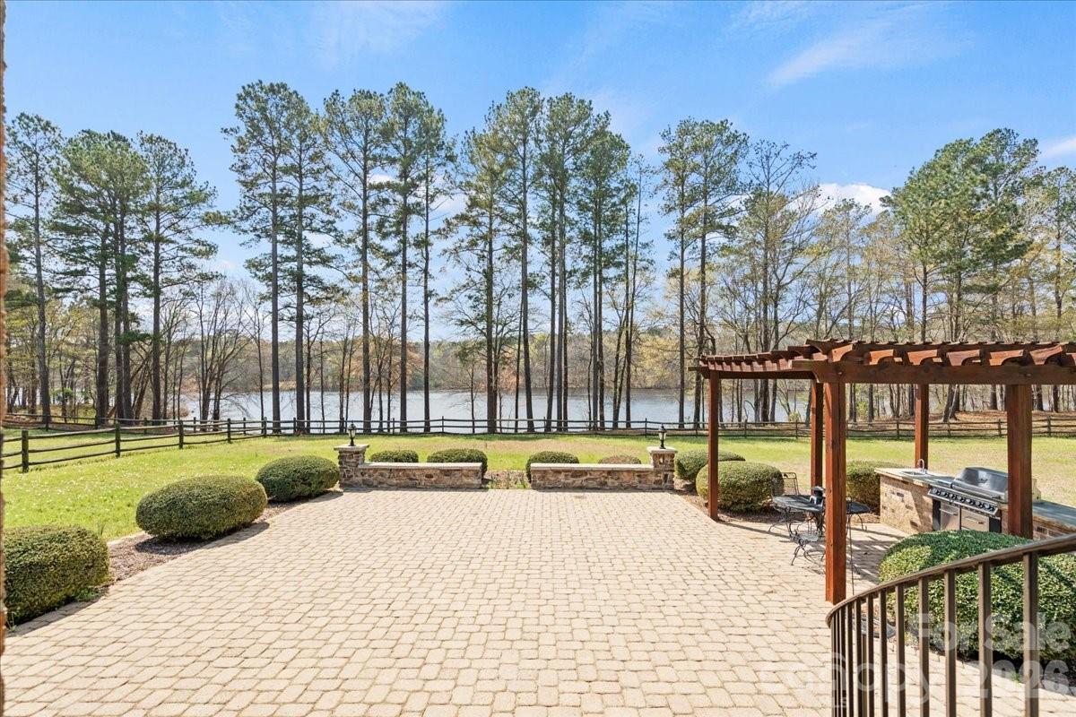 962 Miller Road, Jefferson, SC - photo 4 of 49