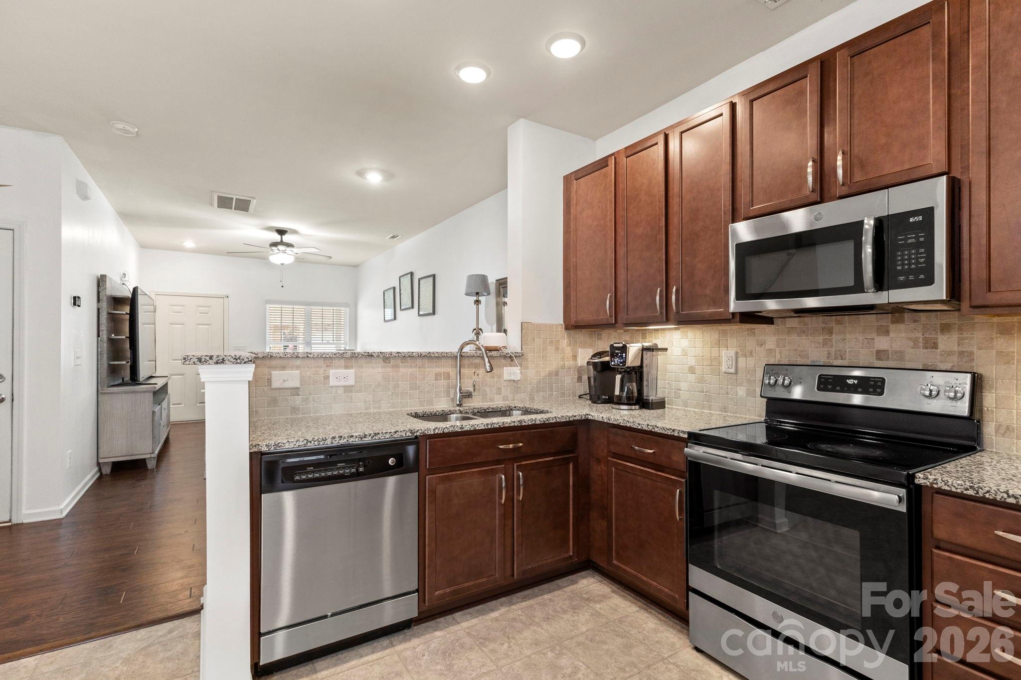 Photo 10 of 12221 Whiteside Drive, Charlotte, NC