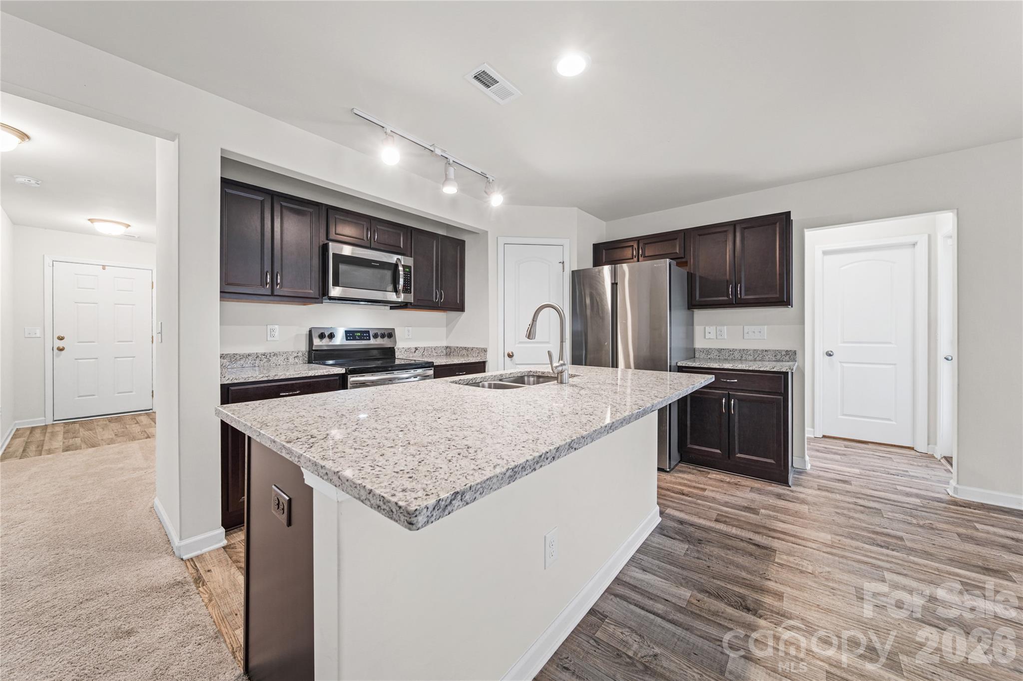 929 Grace Street, Kings Mountain, NC - photo 9 of 46