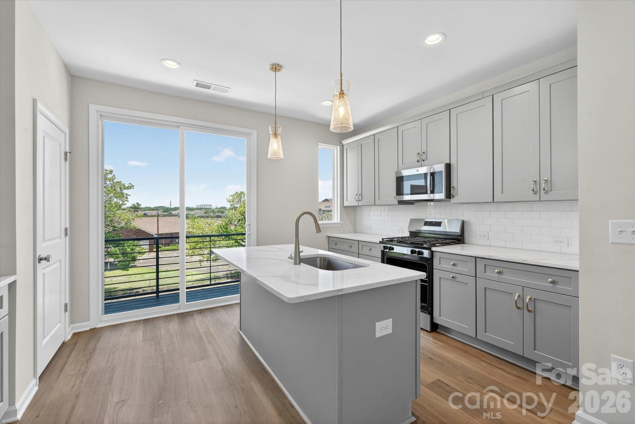 Photo 2 of 1610 Spring StreetEQX1873, Charlotte, NC