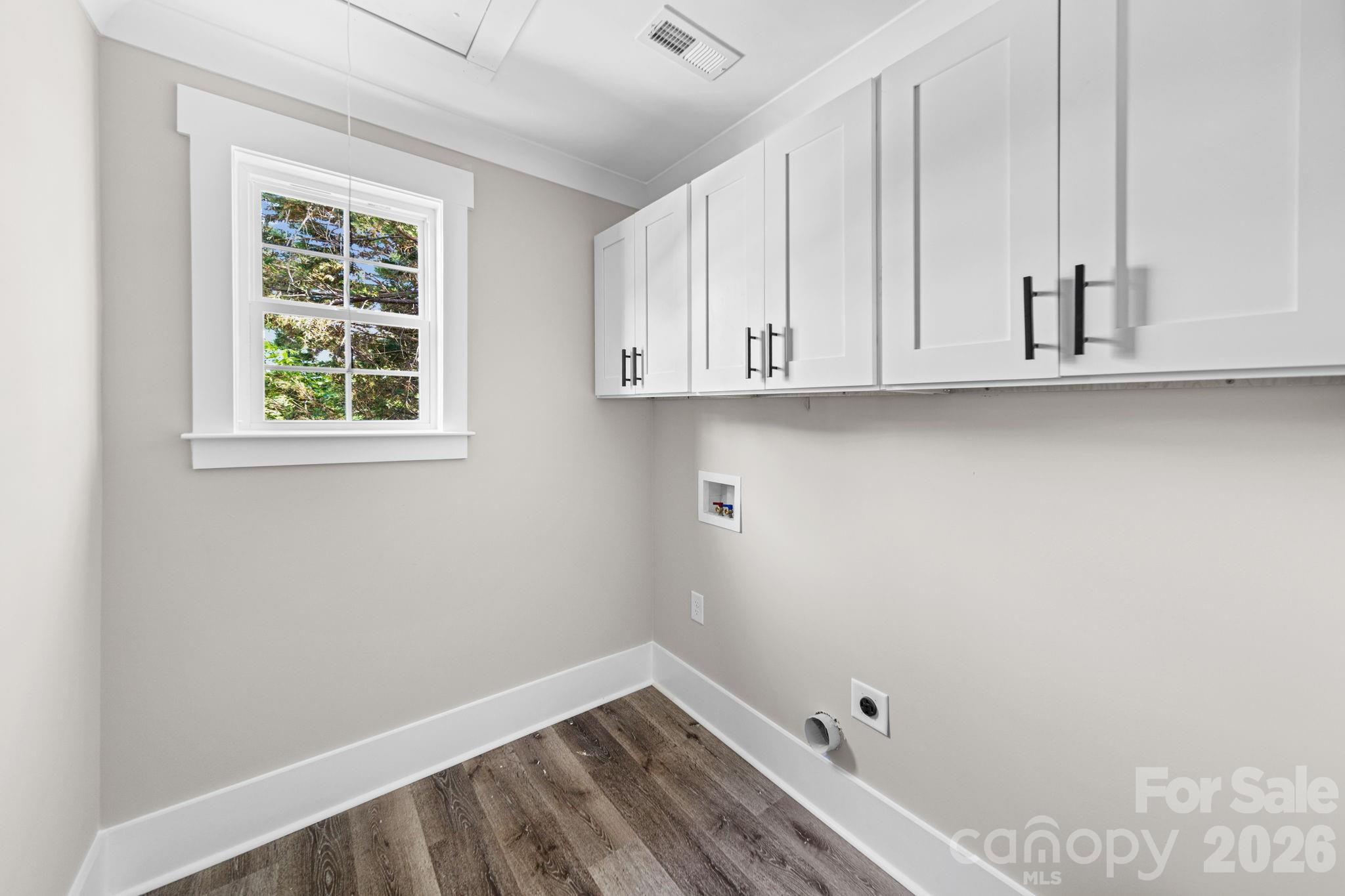 Photo 15 of 2406 Newland Road, Charlotte, NC