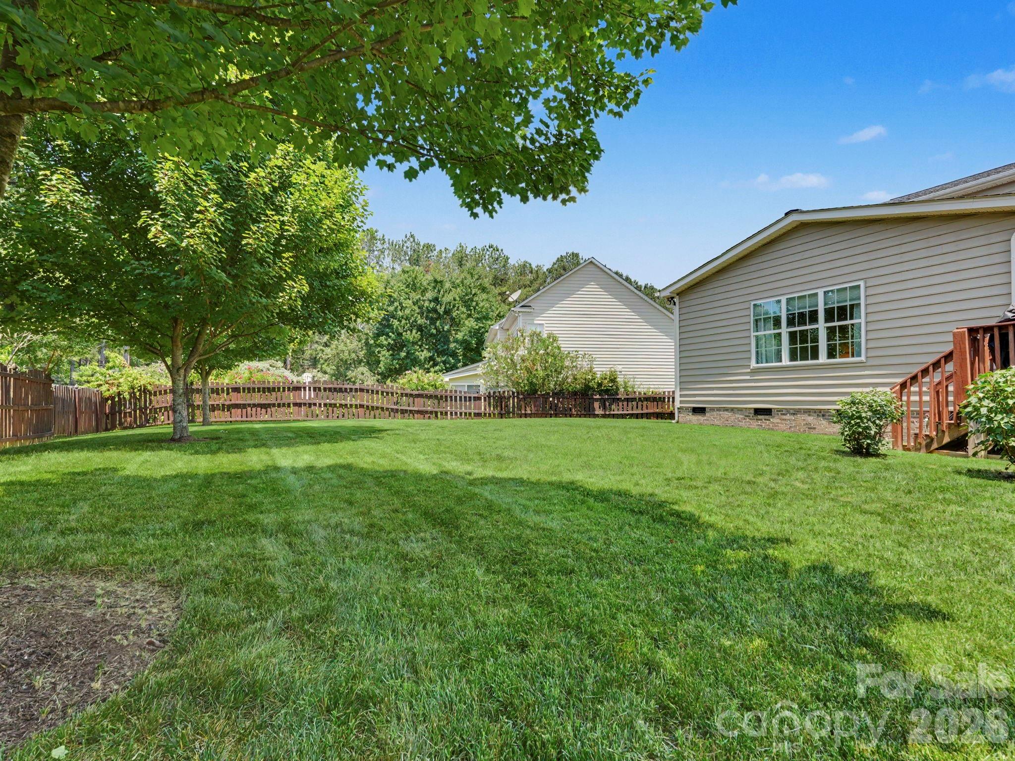 Home for sale at 15505 Robsart Court, Charlotte, NC — photo 43 of 48