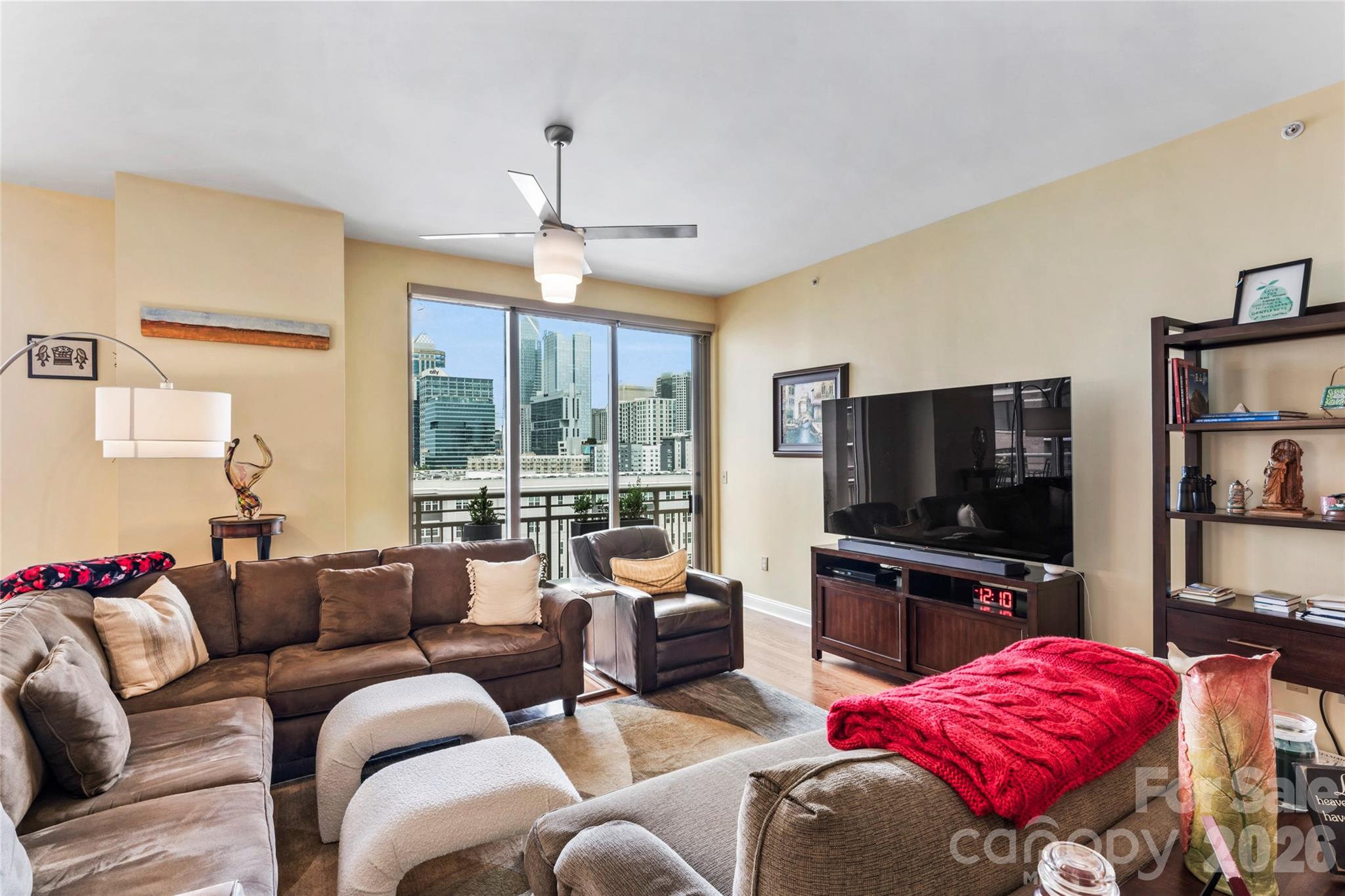 Photo 13 of 701 Royal Court1007, Charlotte, NC