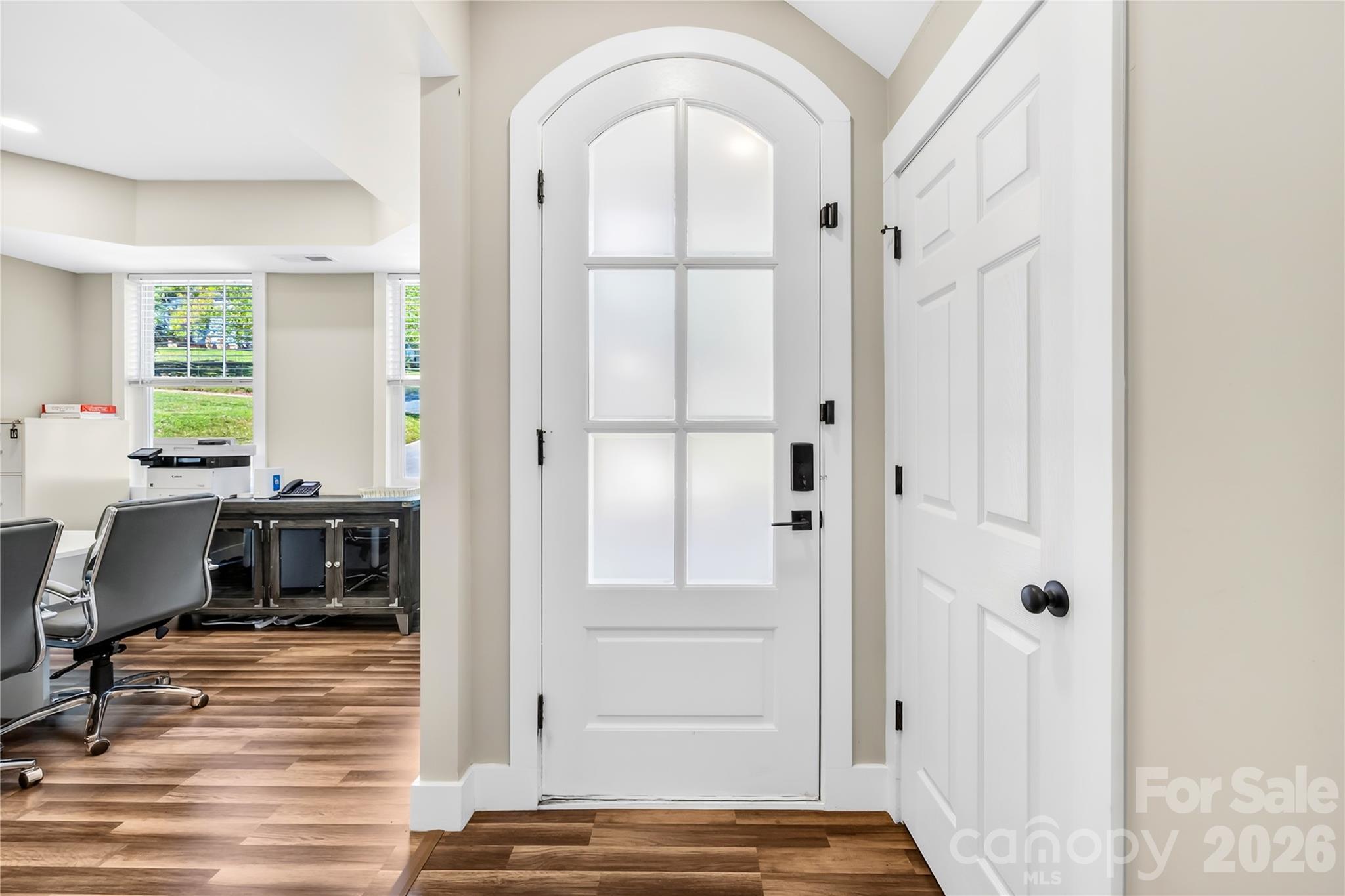 2101 Highland View Lane, Charlotte, NC - photo 5 of 40