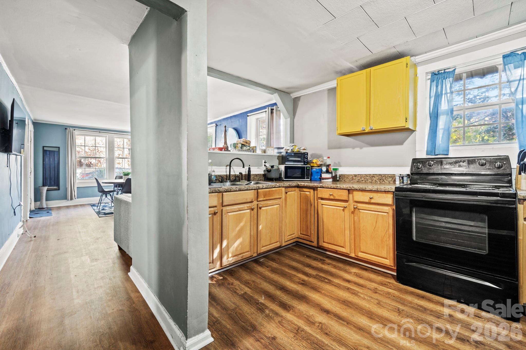 Photo 8 of 933 Rowan Street, Charlotte, NC