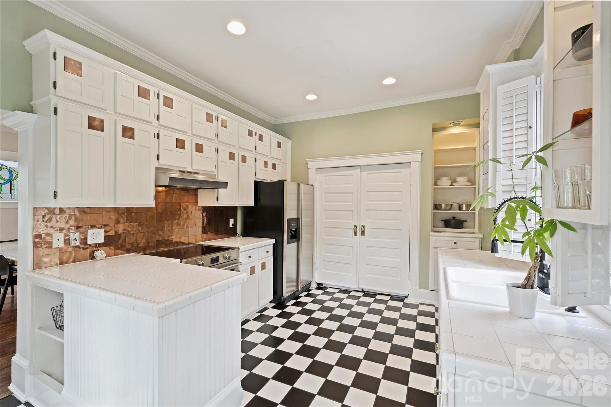 712 Sunnyside Avenue, Charlotte, NC - photo 13 of 35