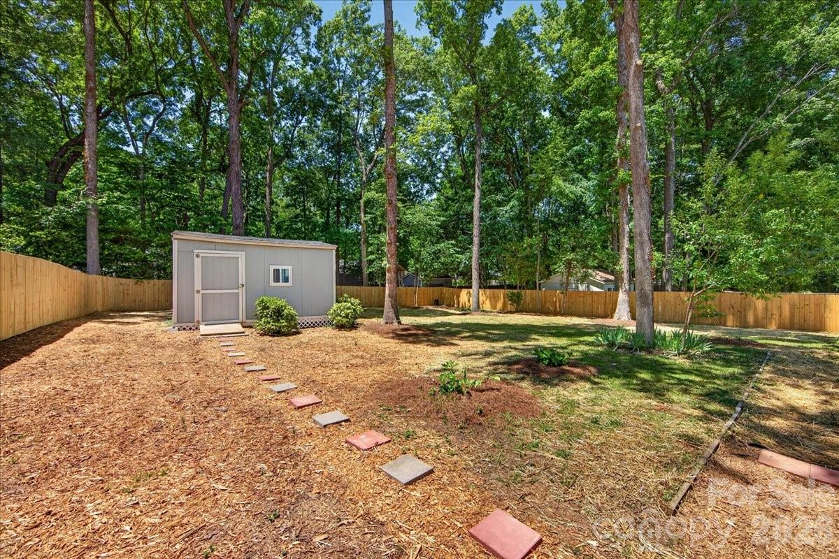 6018 Donegal Drive, Charlotte, NC - photo 44 of 49