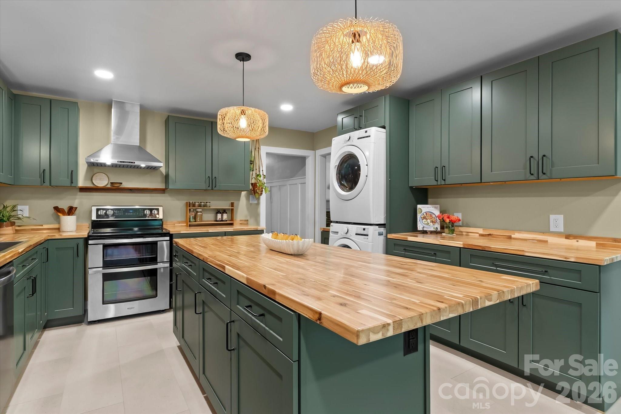 Photo 3 of 354 N Bost Street, Statesville, NC