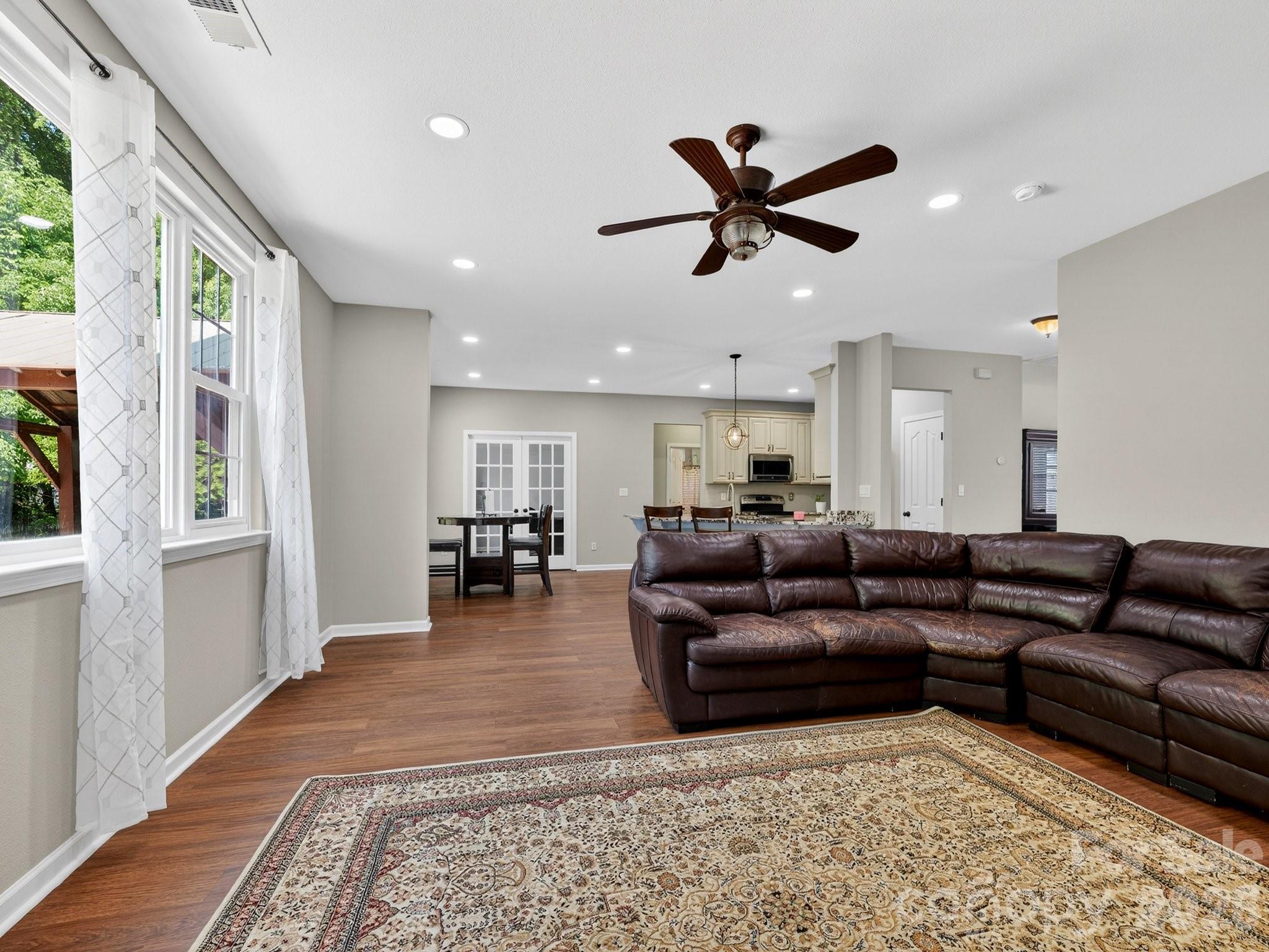 Photo 11 of 17234 Cambridge Woods Court, Charlotte, NC