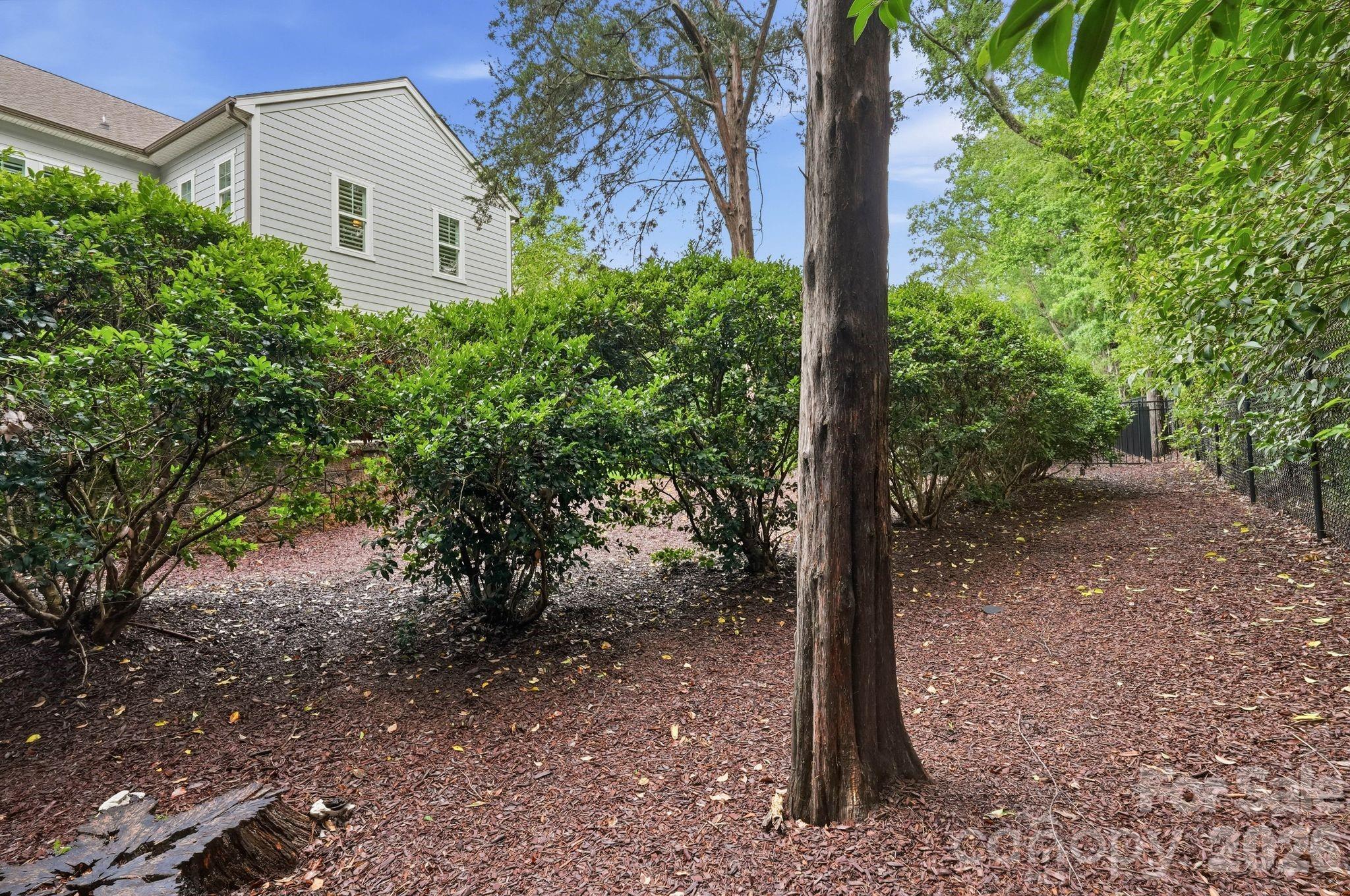 Photo 45 of 8912 Blakeney Drive, Charlotte, NC