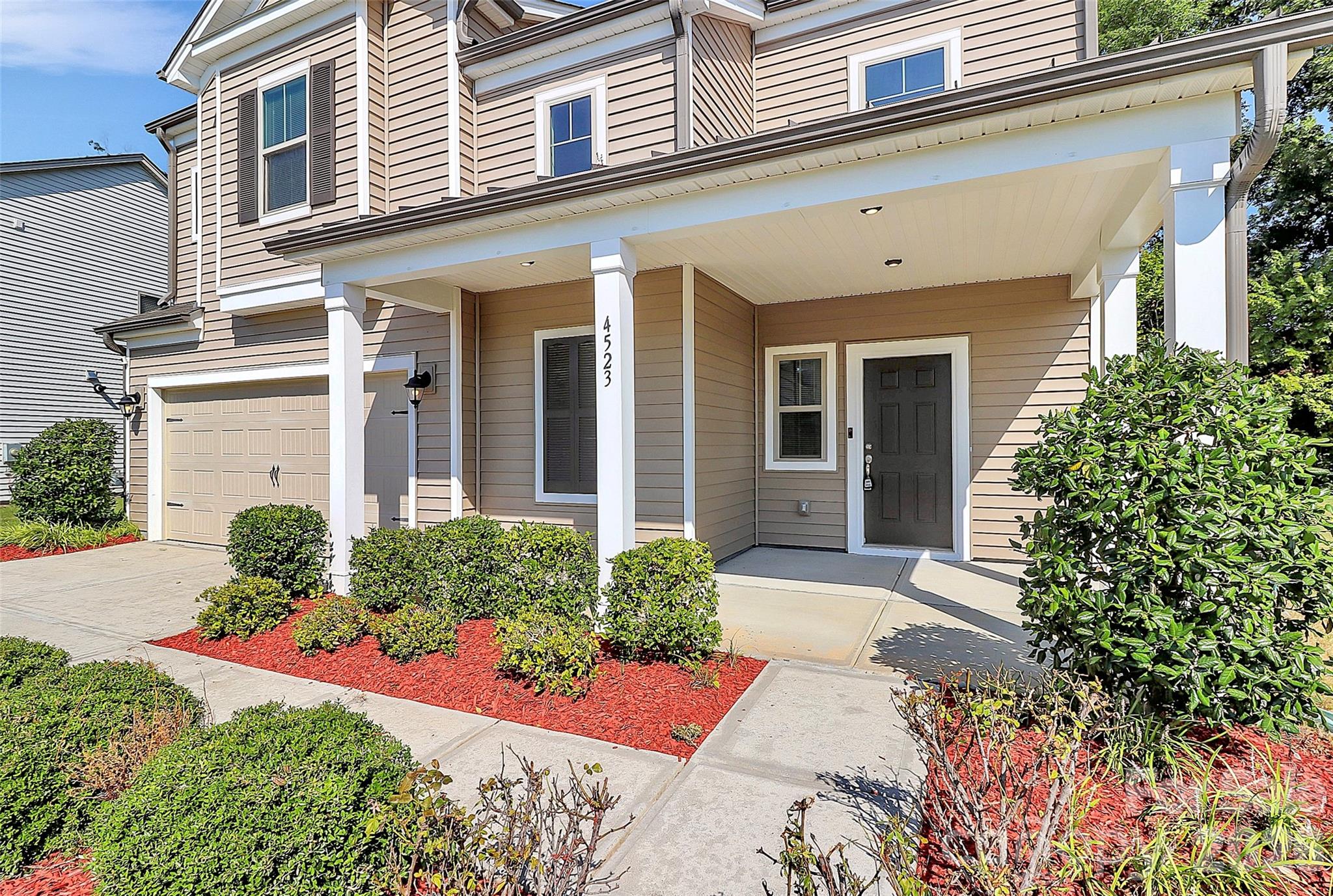 Photo 3 of 4523 Collingham Drive, Charlotte, NC