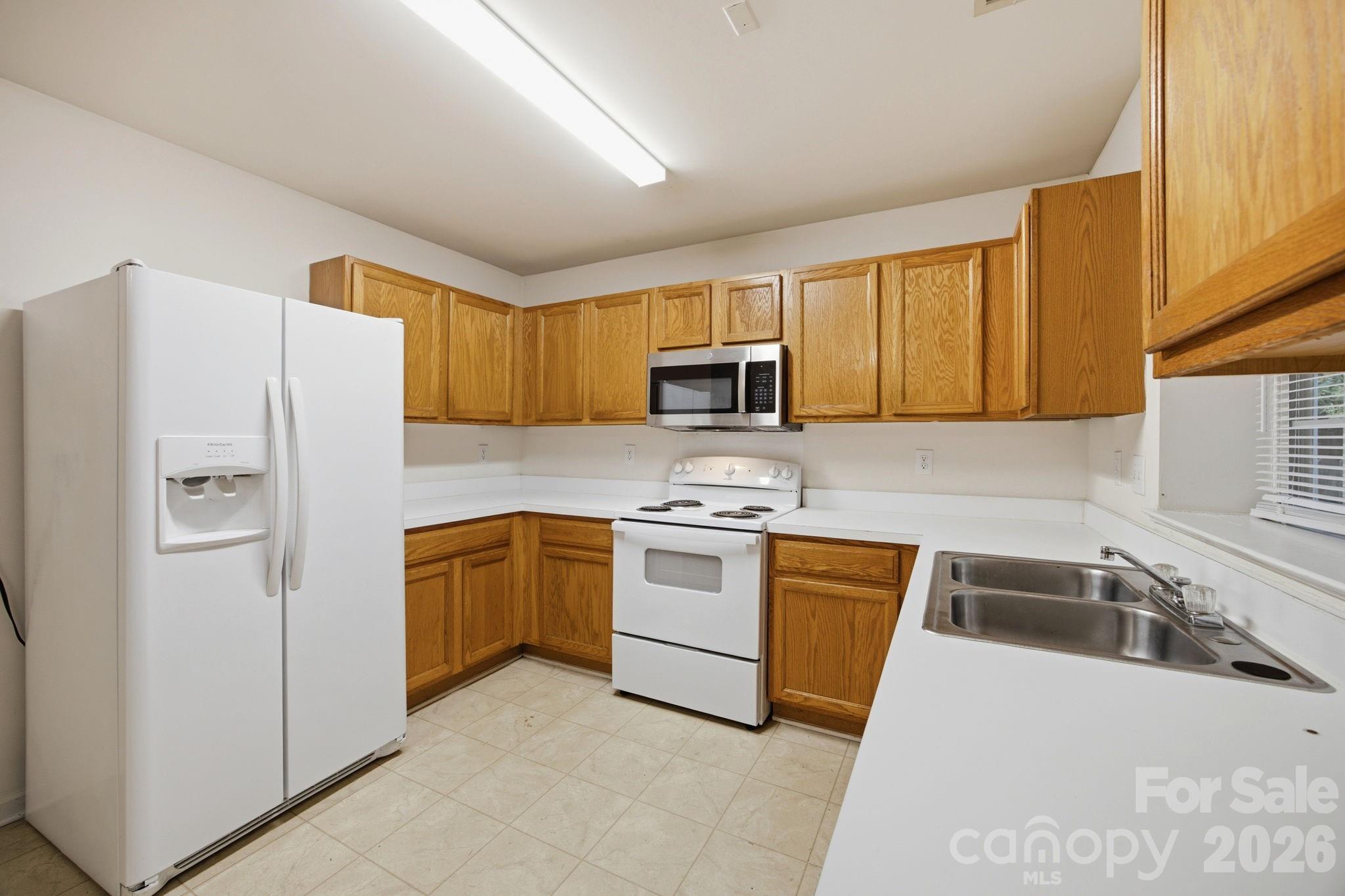 Photo 9 of 129 Winding Canyon Drive, Charlotte, NC