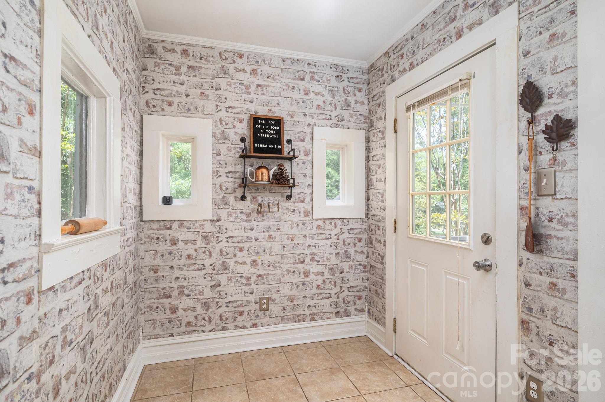 306 W Old Post Road, Cherryville, NC - photo 15 of 43