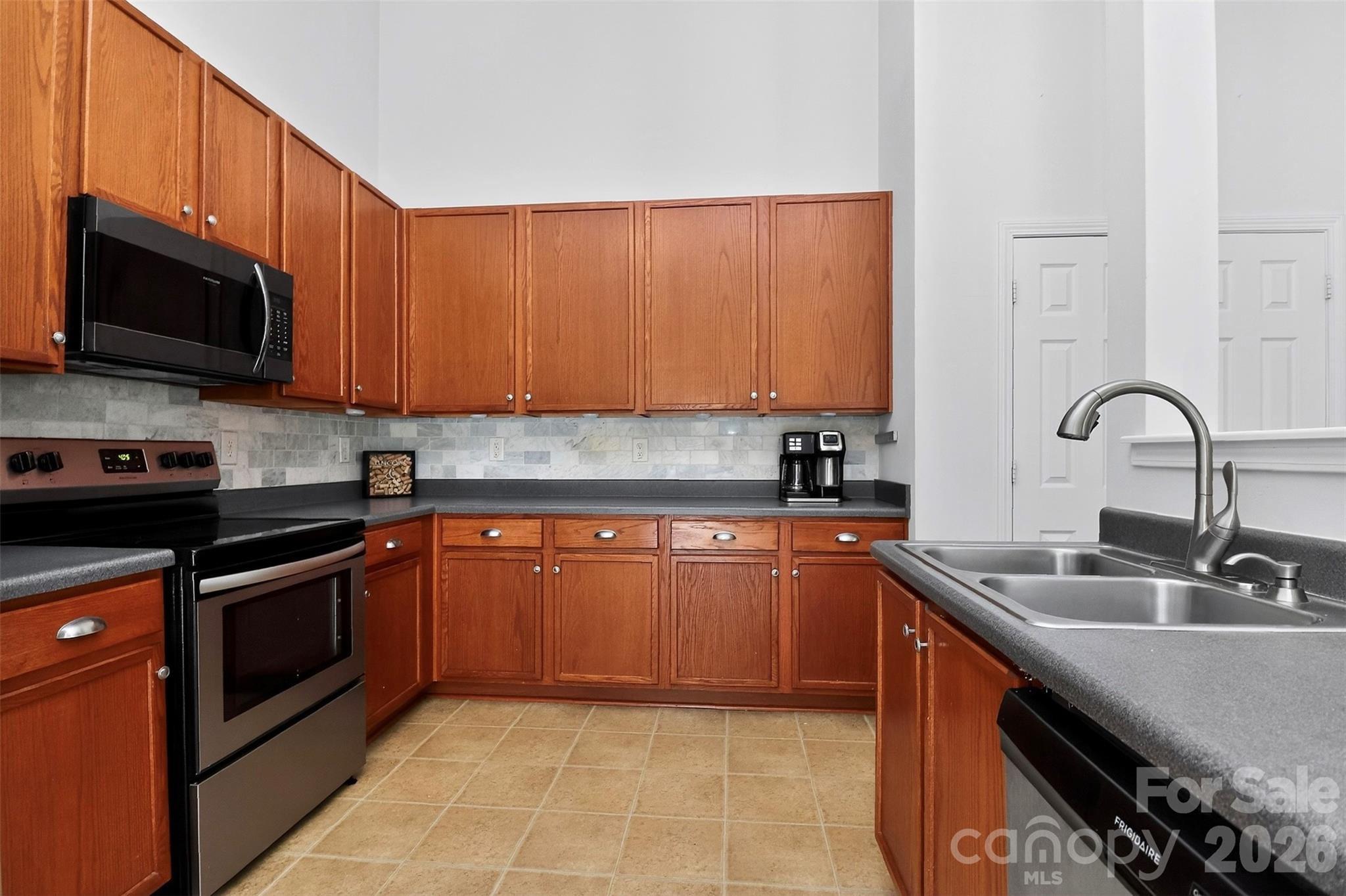 Photo 17 of 8807 Heartleaf Road, Charlotte, NC