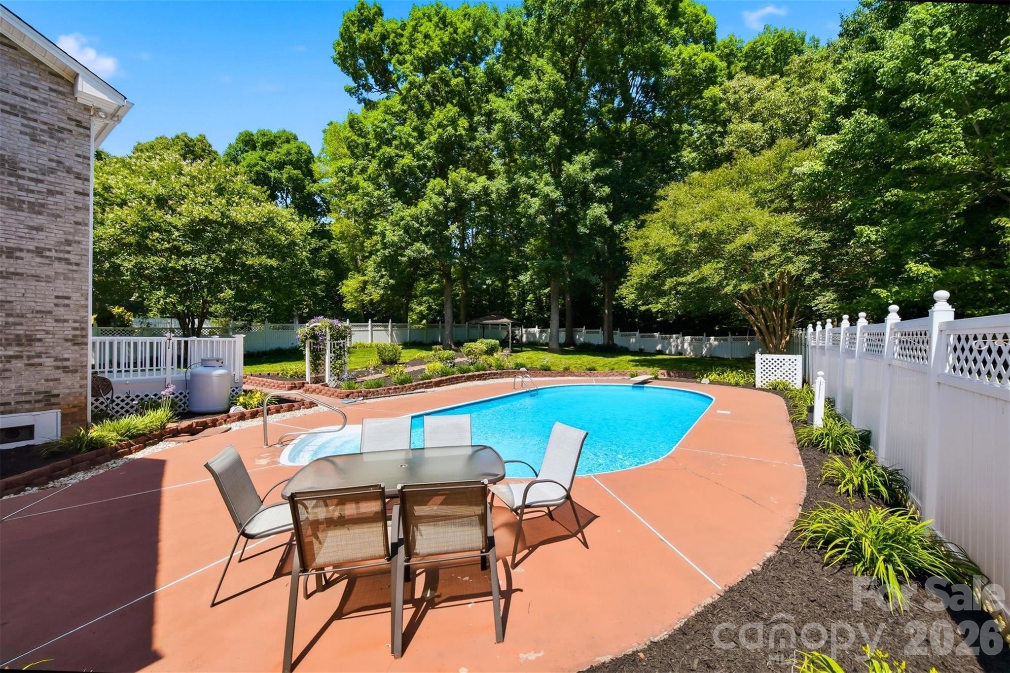 Photo 31 of 1948 Twin Ponds Drive, Hickory, NC