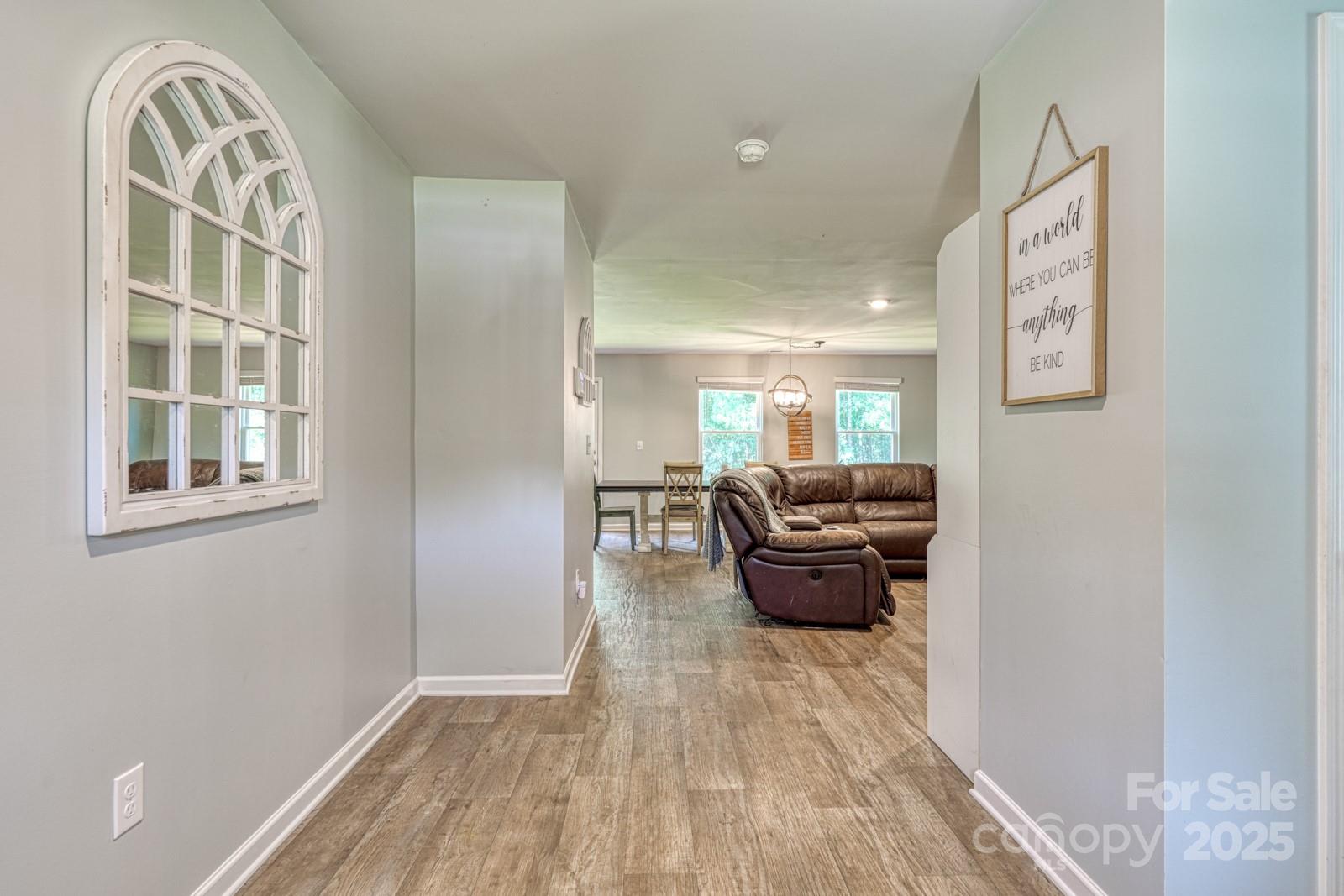 1281 Twin Bridge Road, Gaffney, SC - photo 3 of 39