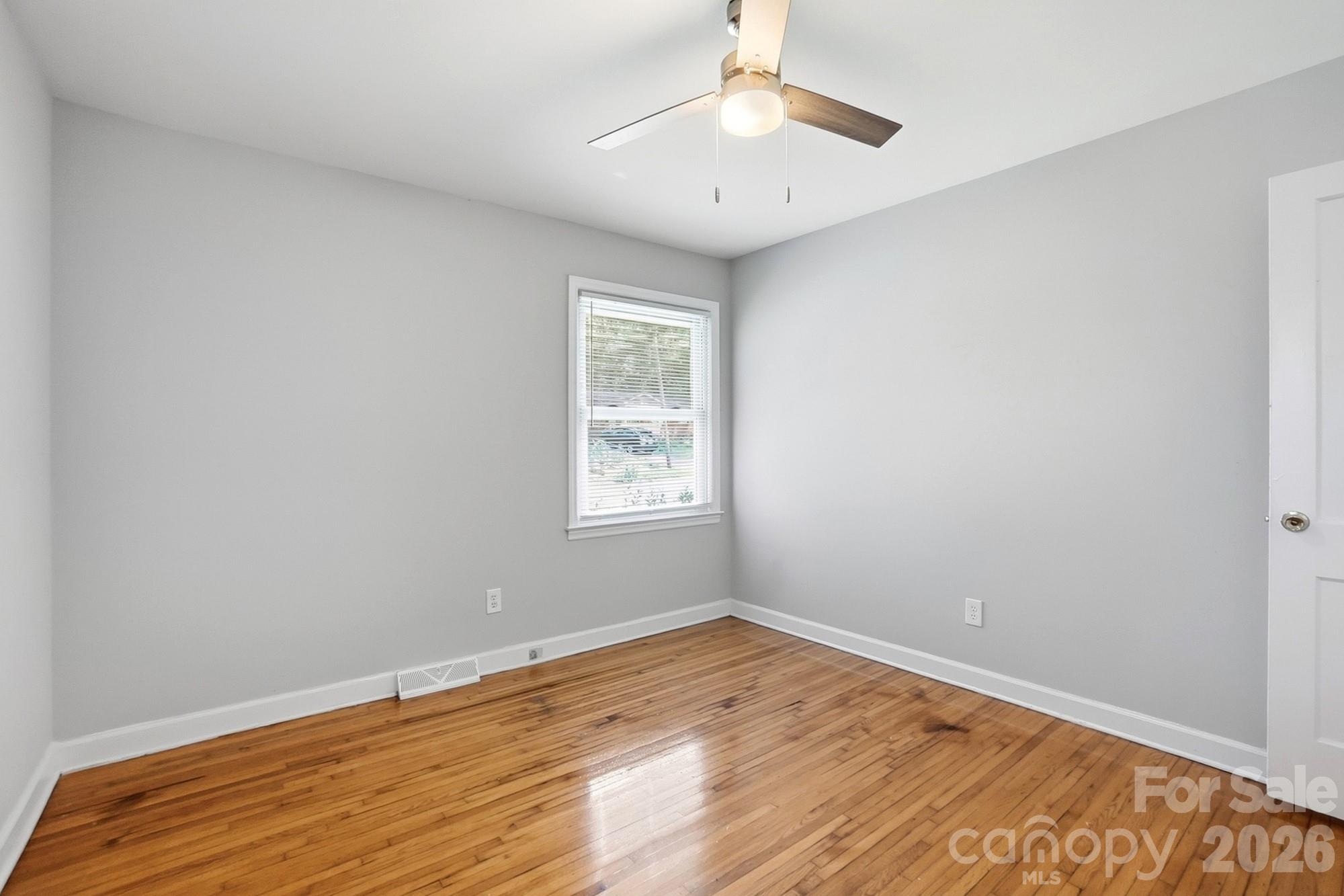 Photo 8 of 717 Crater Street, Charlotte, NC