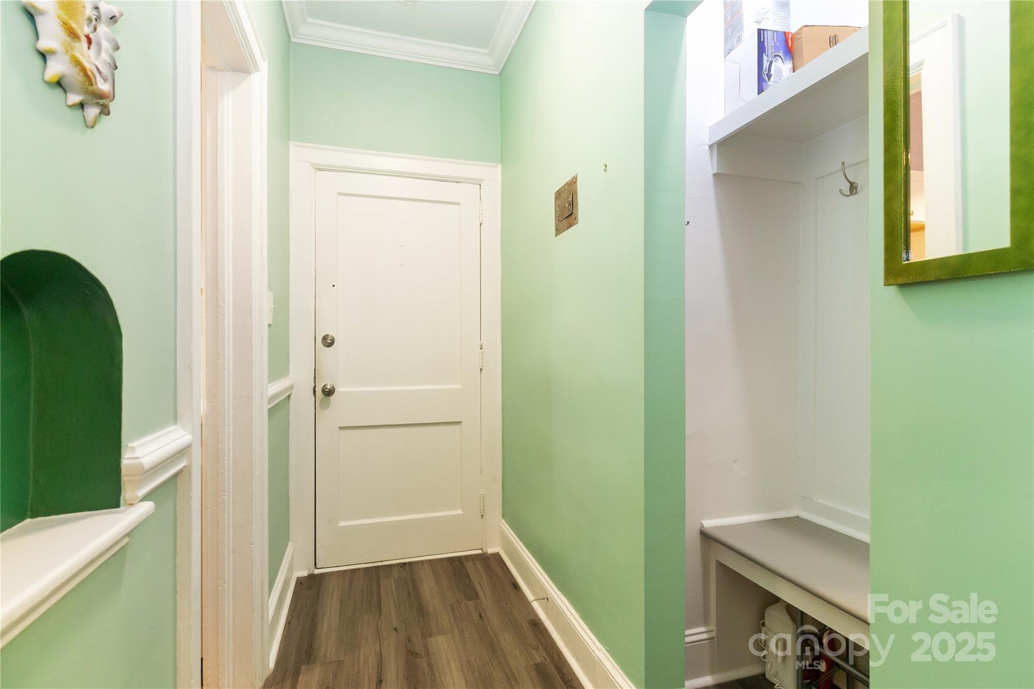 Photo 4 of 811 E Morehead Street6, Charlotte, NC
