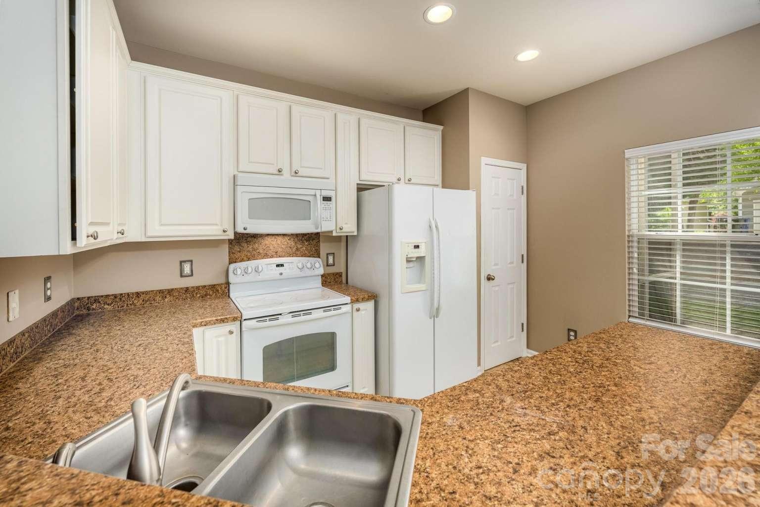 17439 Caldwell Track Drive, Cornelius, NC - photo 11 of 28