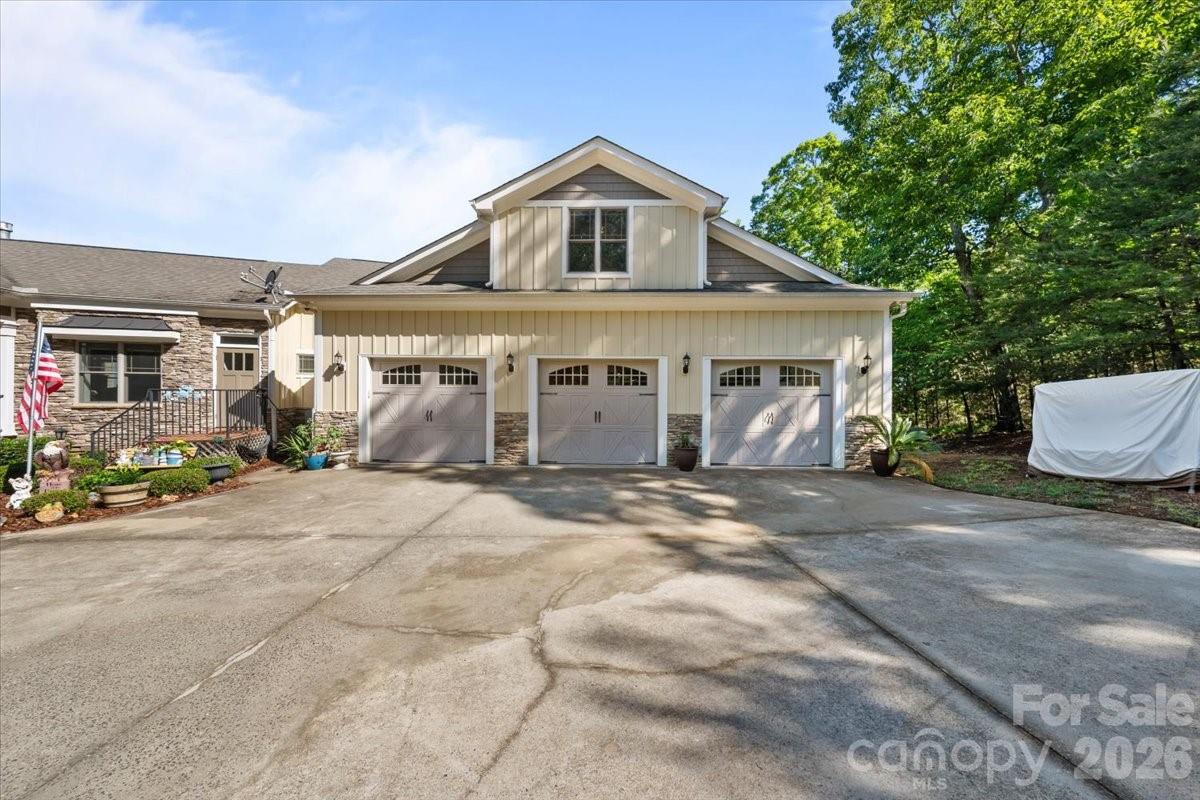 2207 Sierra Trace Road, Denton, NC - photo 3 of 49