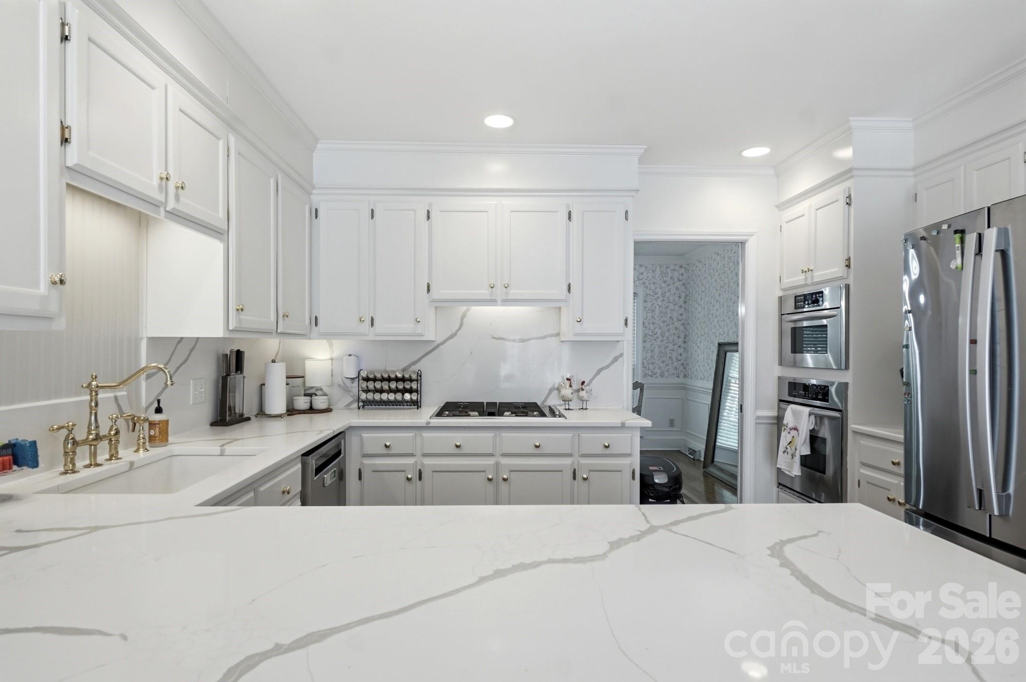 Photo 10 of 10129 Hanover Glen Road, Charlotte, NC