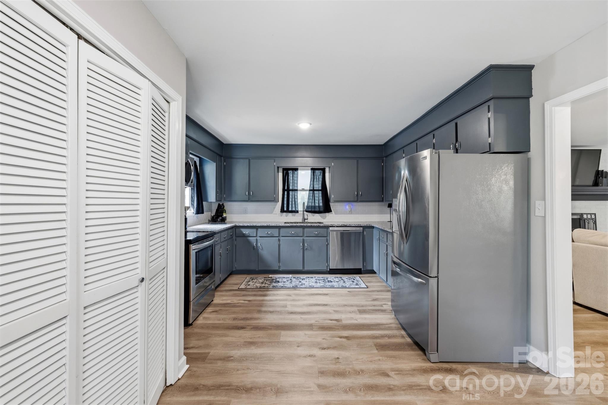 Photo 5 of 224 Sturbridge Drive, Charlotte, NC