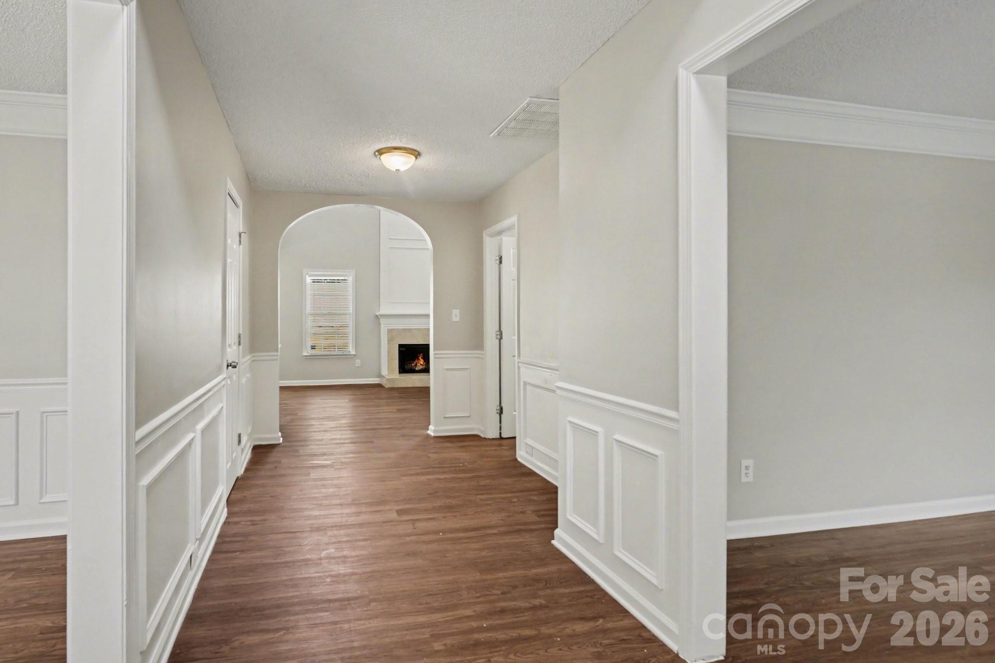 Photo 4 of 13003 Shannon Park Lane, Charlotte, NC