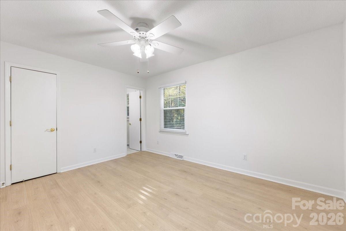 Photo 16 of 1840 Stoneyridge Drive, Charlotte, NC