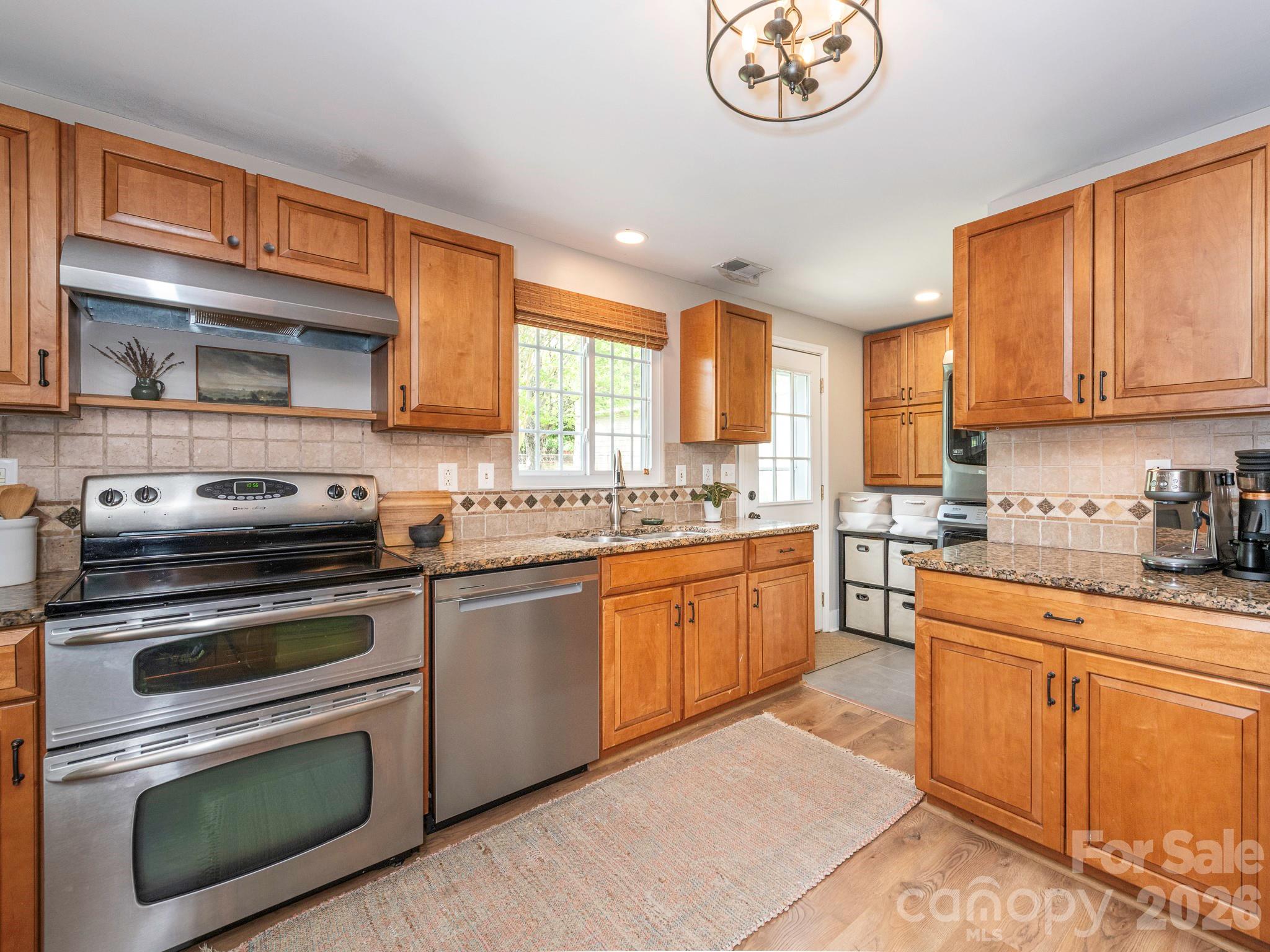 Photo 13 of 11613 Five Cedars Road, Charlotte, NC