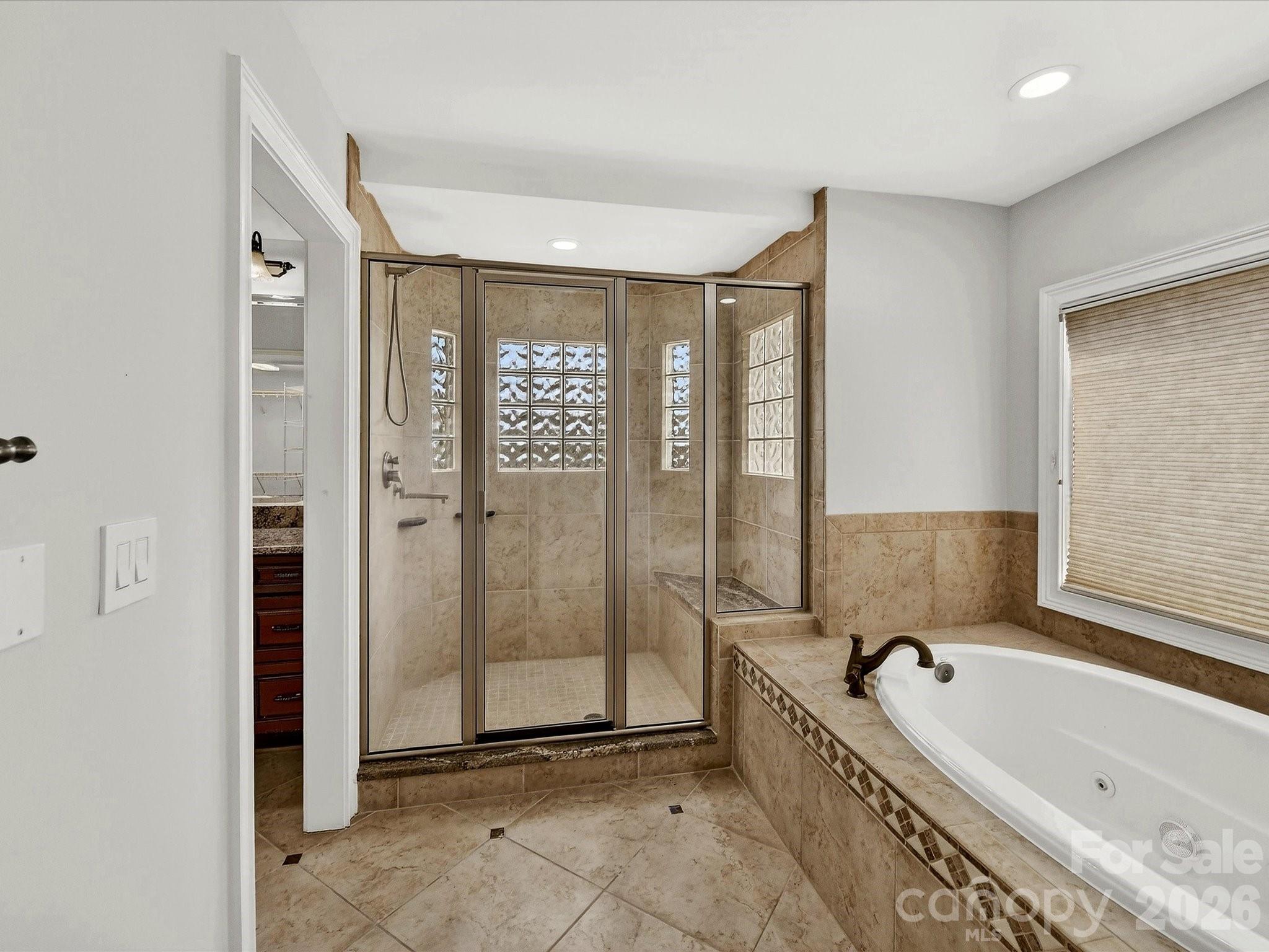 Photo 26 of 1805 Mt Isle Harbor Drive, Charlotte, NC