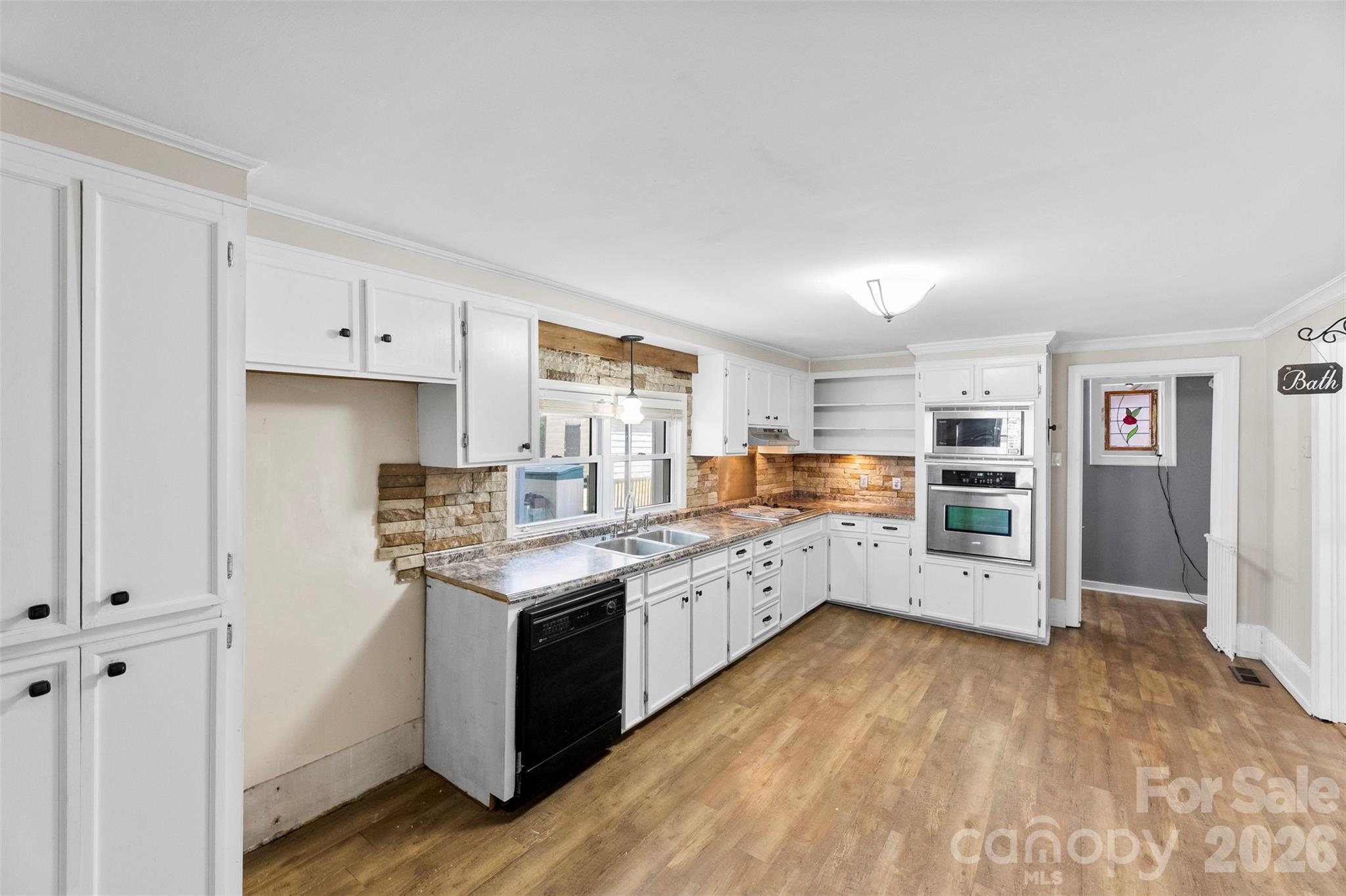 602 E Lee Avenue, Bessemer City, NC - photo 12 of 28
