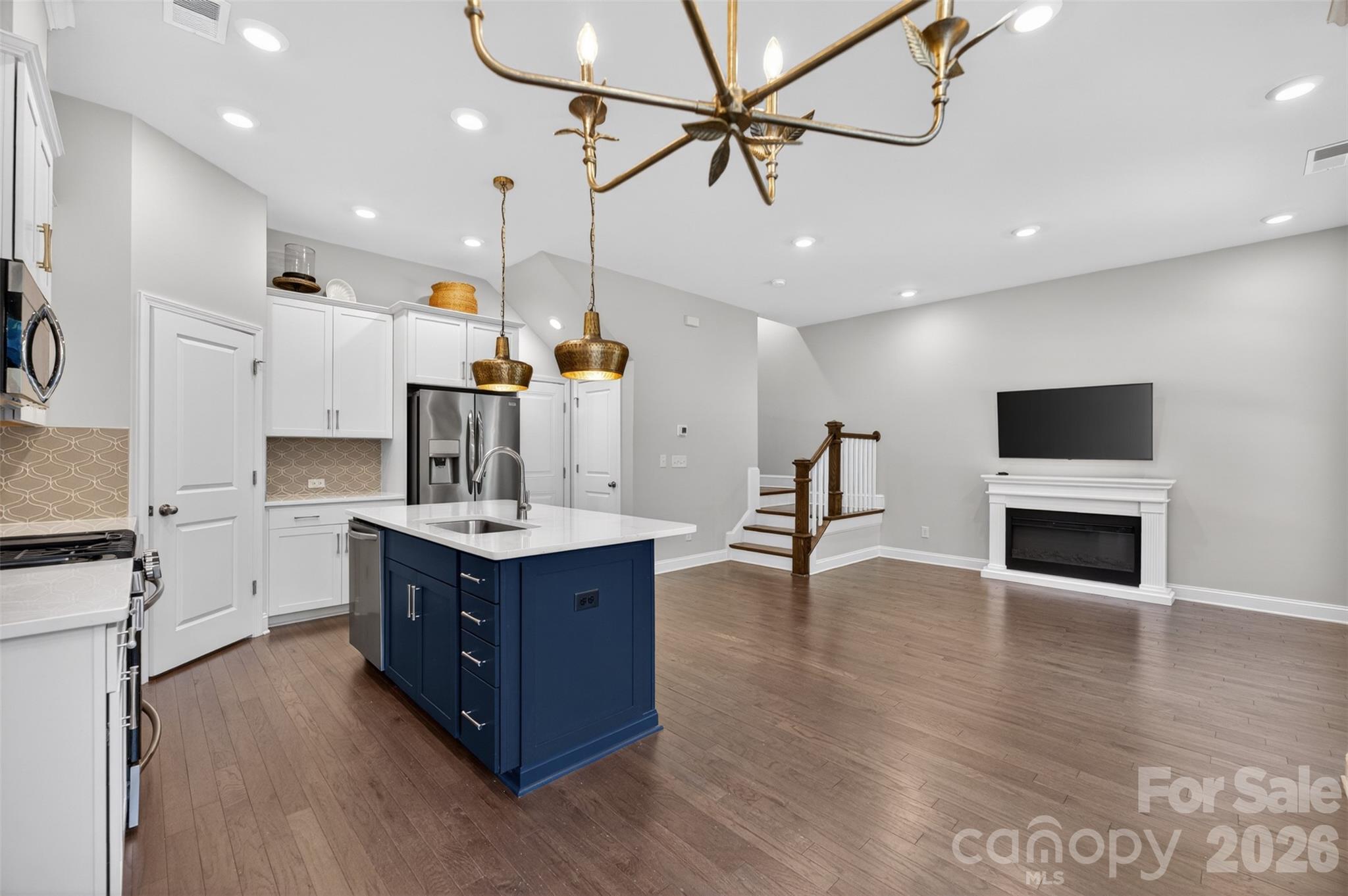 Photo 5 of 6318 Southgrove Street, Charlotte, NC