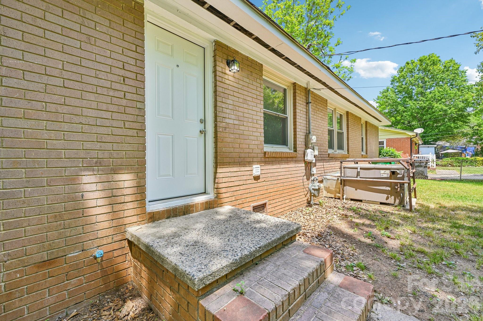 3935 Crestridge Drive, Charlotte, NC - photo 27 of 33
