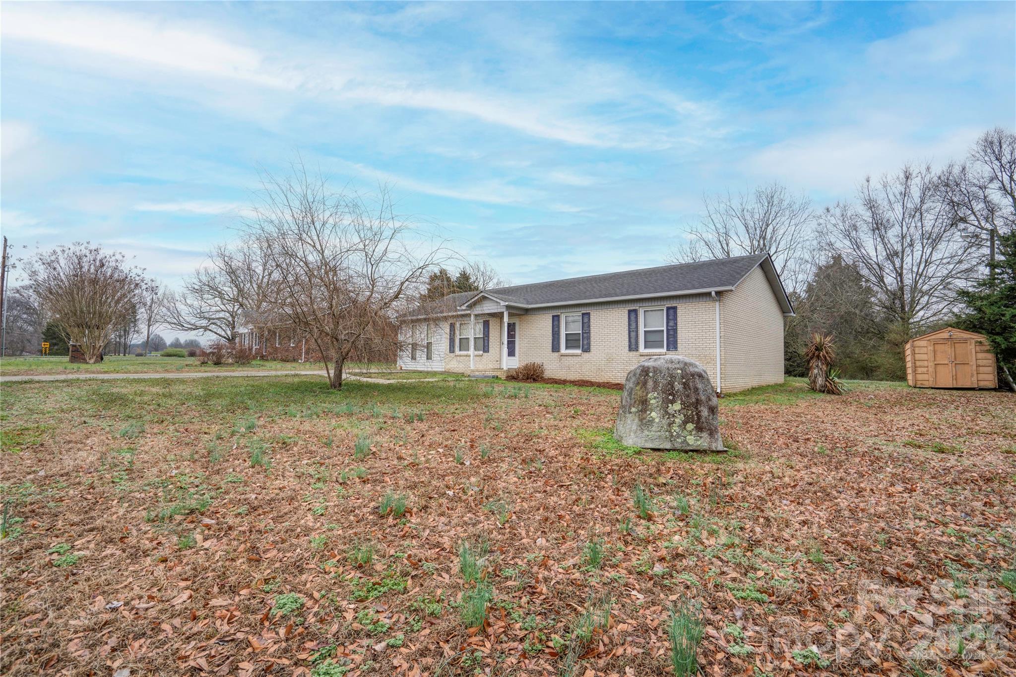 113 Hicks Road, Grover, NC - photo 3 of 40