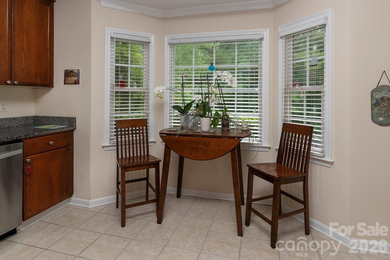 Photo 11 of 5935 Fitzwilliams Lane, Charlotte, NC