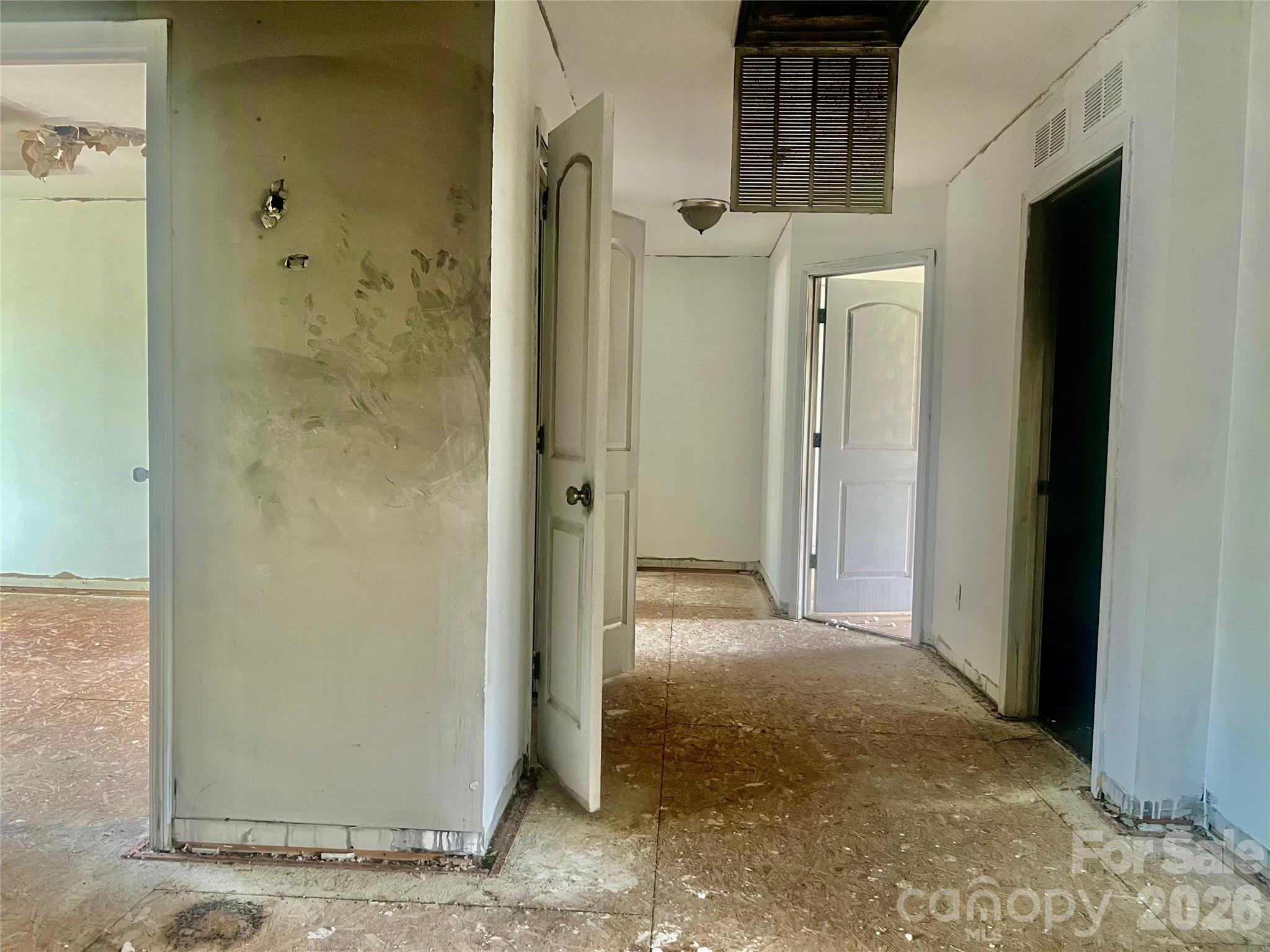 Photo 16 of 1821 Swan Drive, Charlotte, NC
