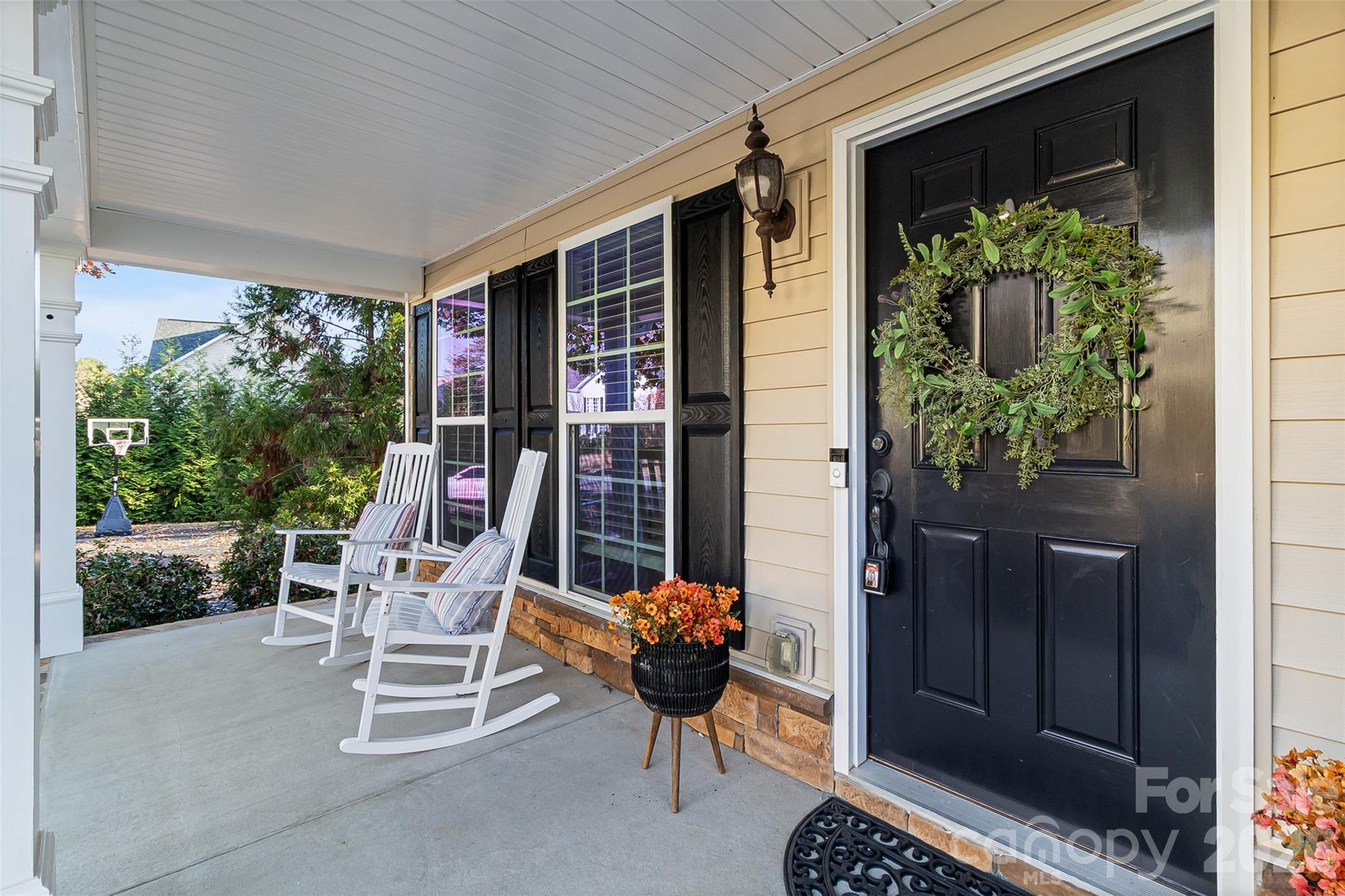 Photo 3 of 447 Leaf Arbor Court, Lake Wylie, SC