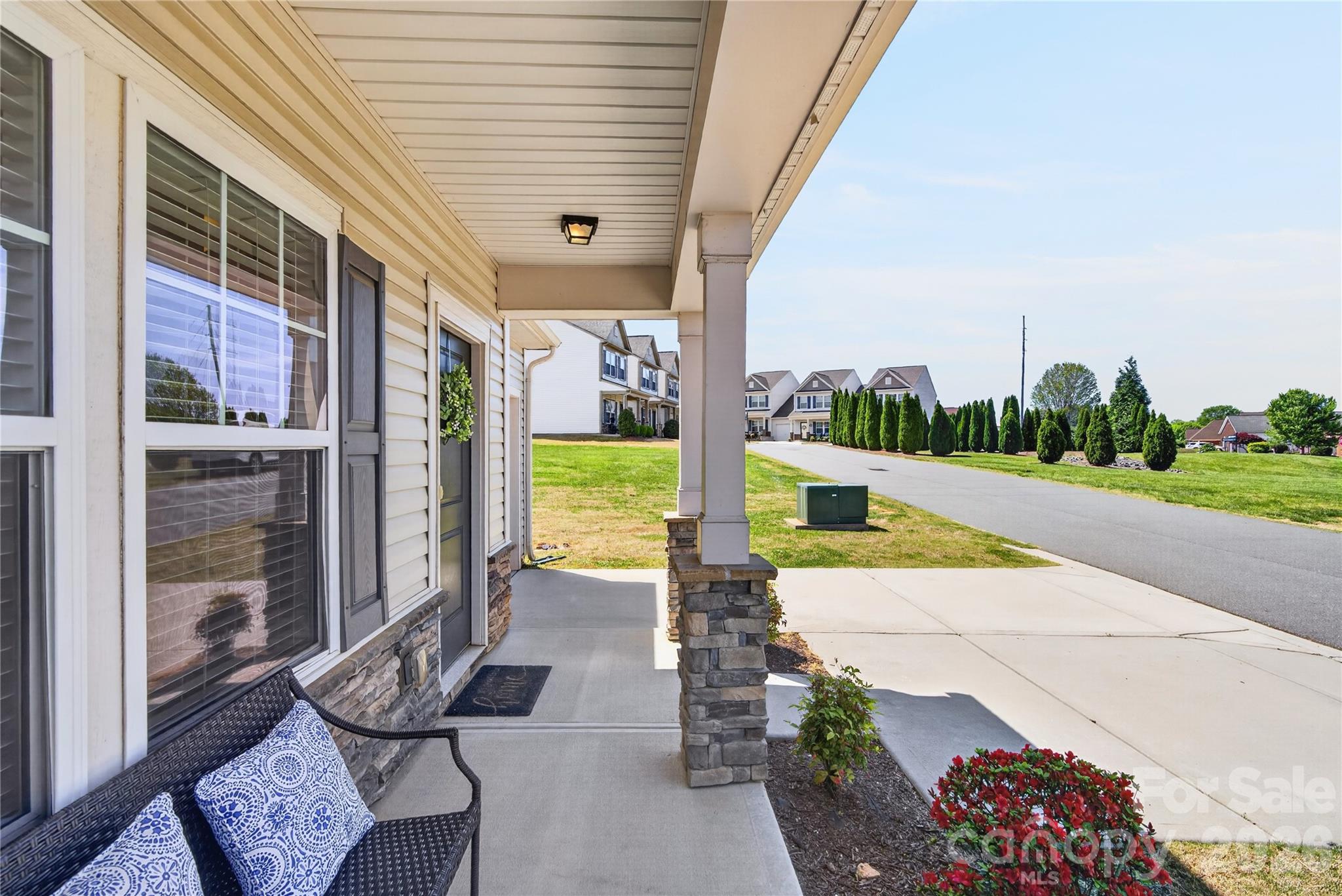105 Brookshire LaneE, Statesville, NC - photo 5 of 47